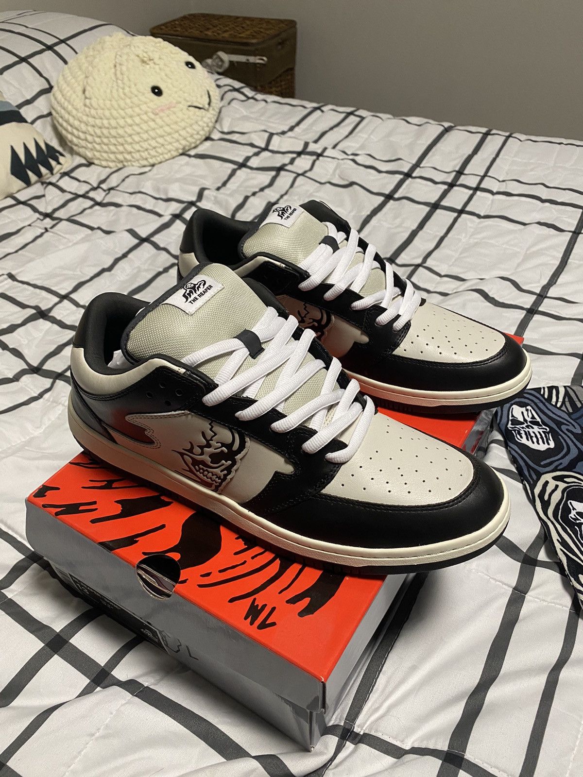 Warren Lotas Warren Lotas Reaper Bone | Grailed