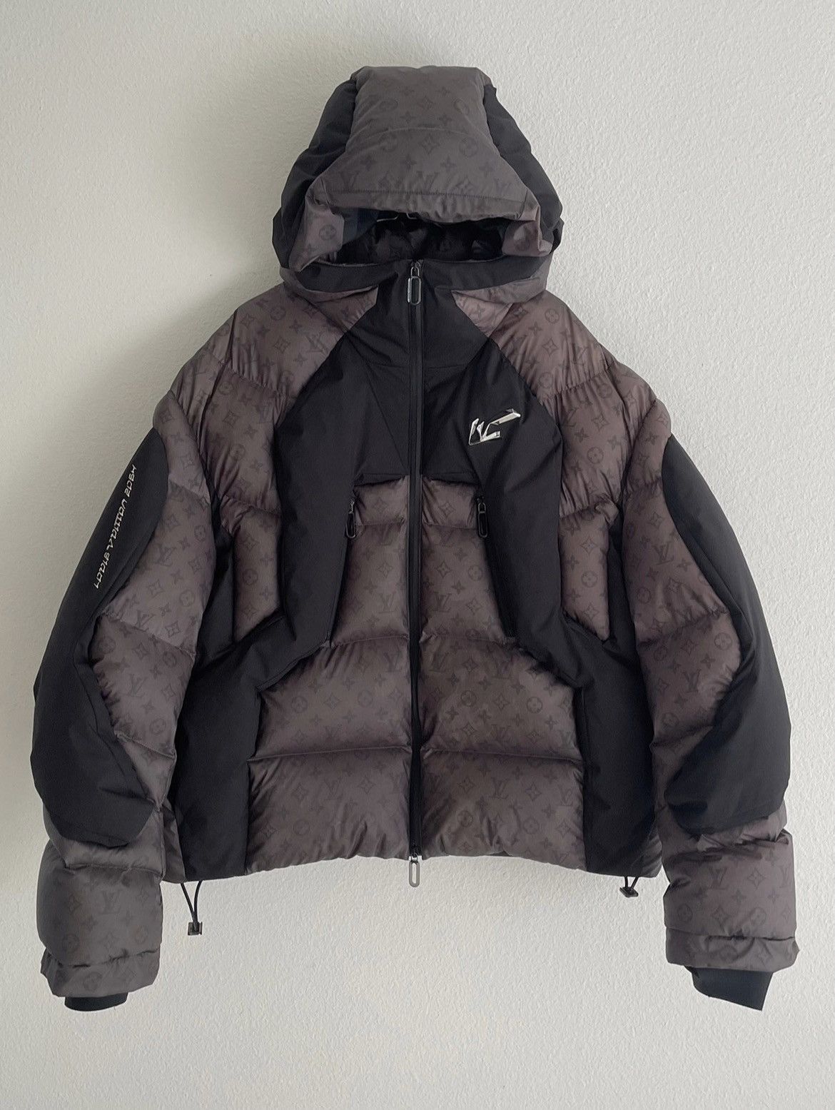 Louis Vuitton Louis Vuitton 2054 Heat Reactive Puffer Jacket | Grailed