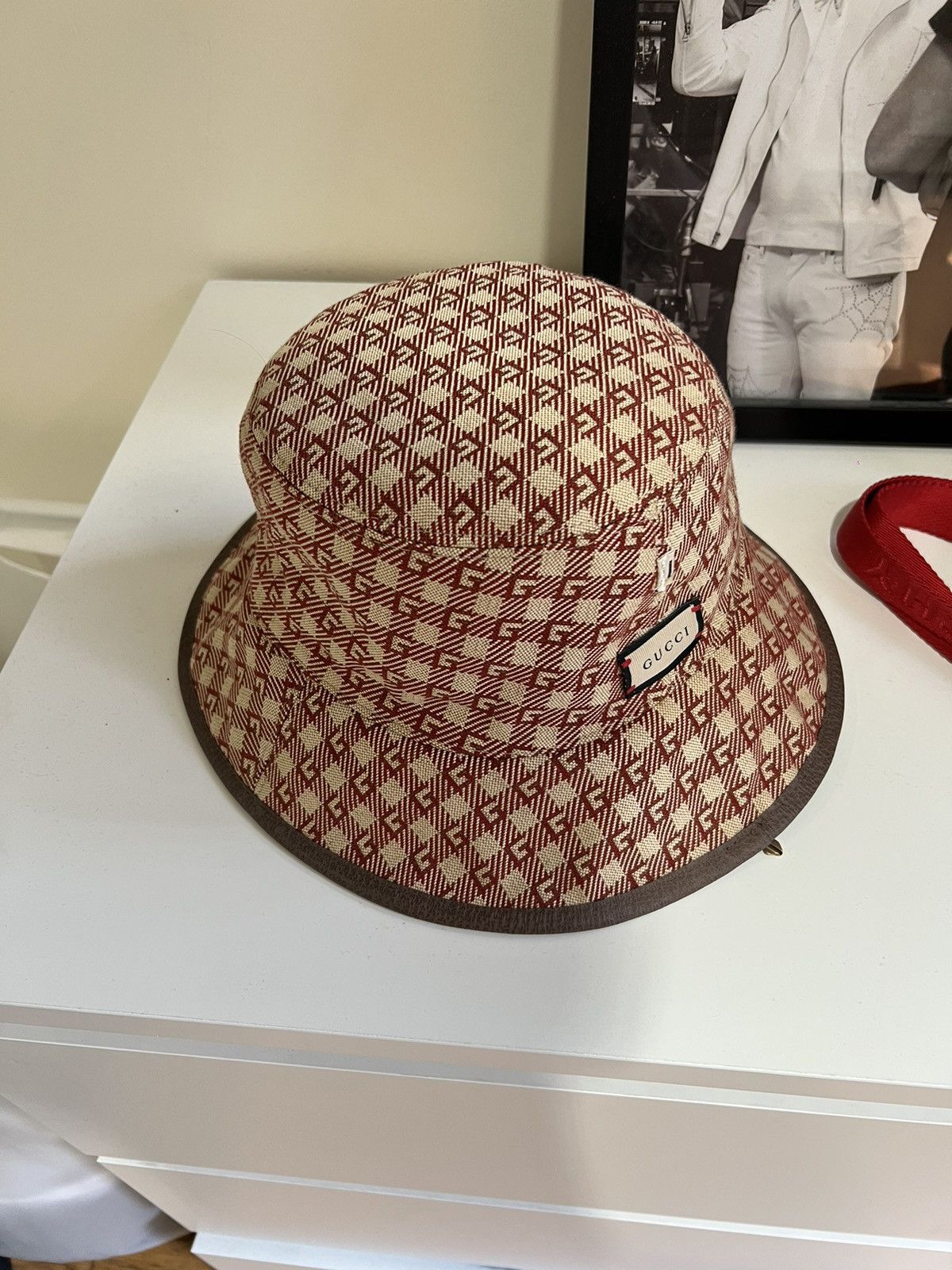 Gucci Gucci Reversible Bucket Hat - MSRP $575 | Grailed