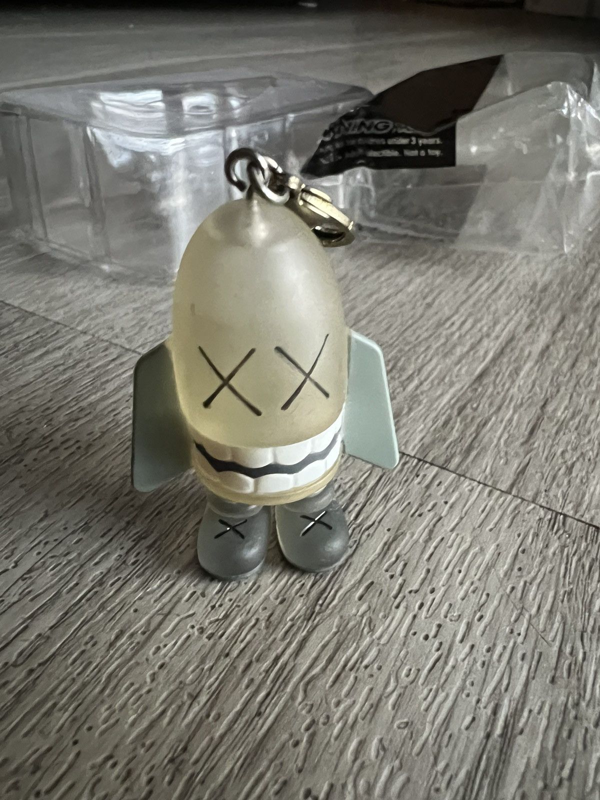 Kaws × Medicom Toy × Original Fake Kaws Blitz Keychain or Display - OG ...