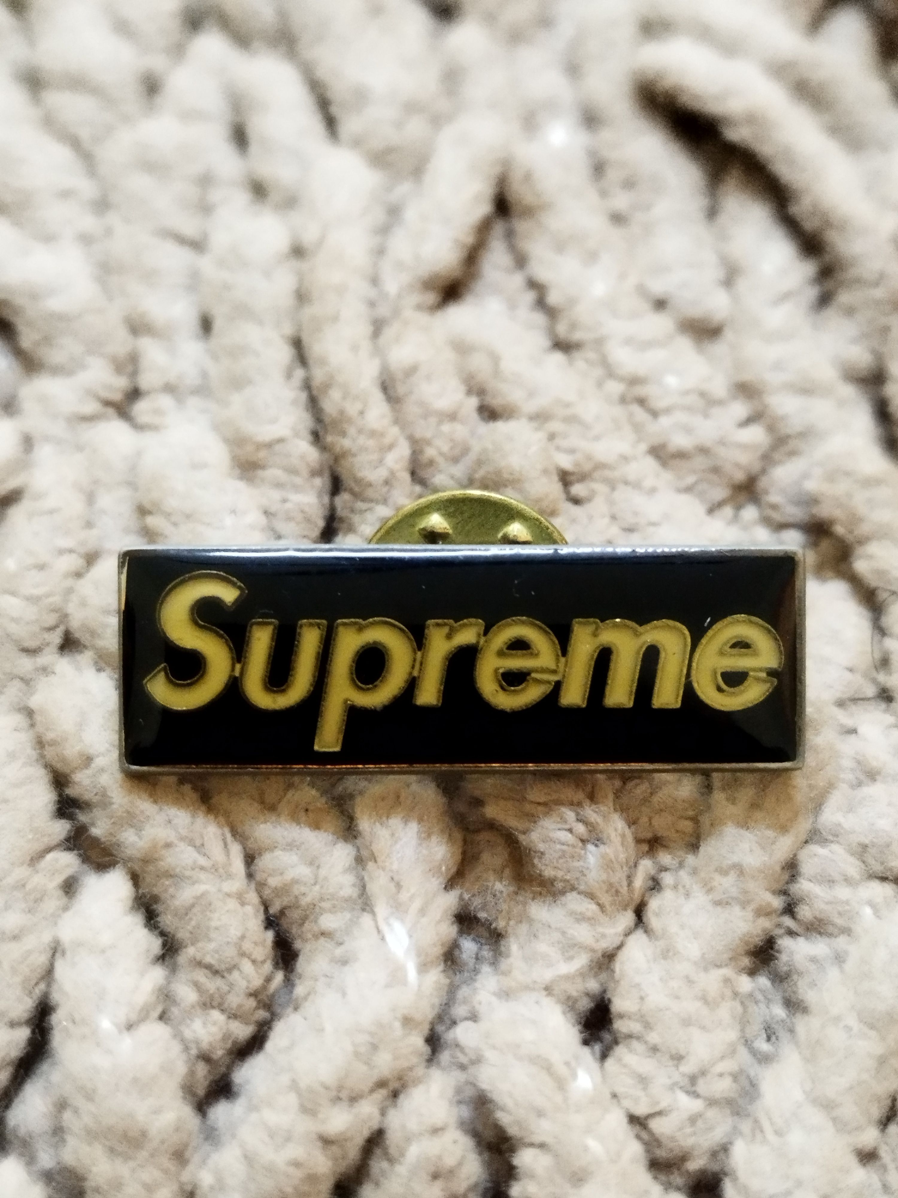 Supreme × Vintage 💥DELETE TODAY 💥Vintage Supreme 1998 Box Logo Pin ...
