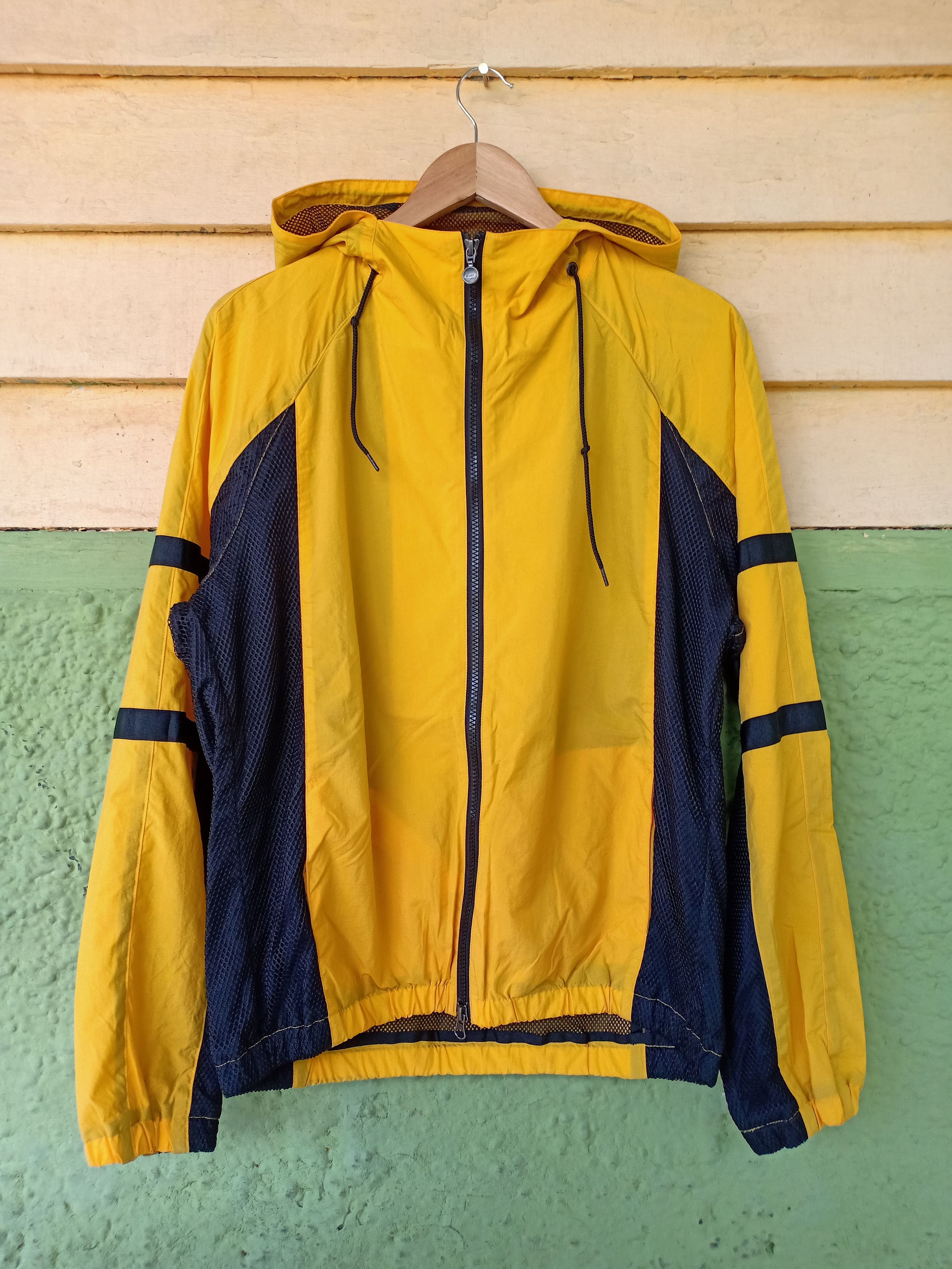 Asics × Onitsuka Tiger × Streetwear Asics X Onitsuka Tiger Field Jacket ...