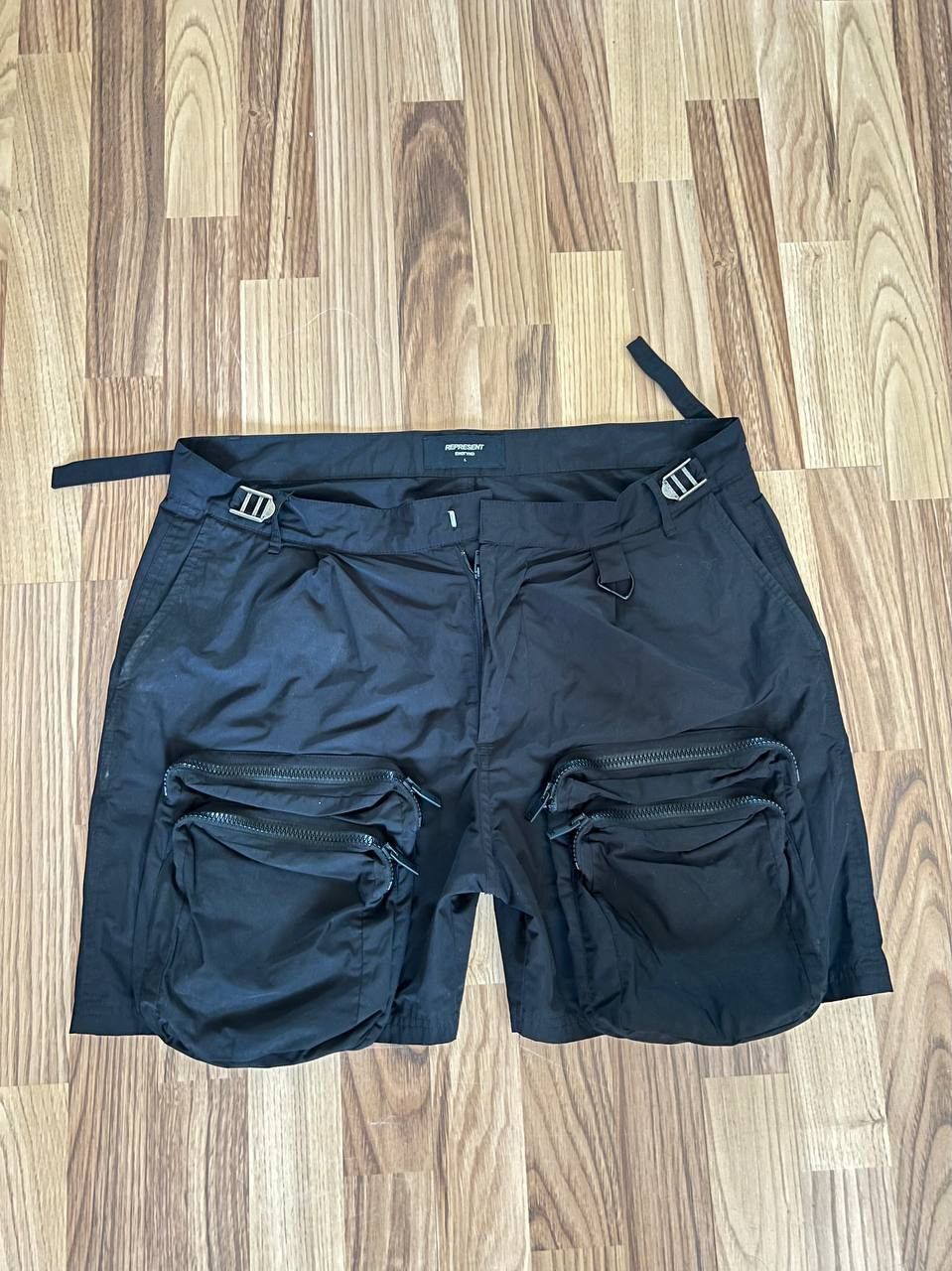 Represent Clo. Represent black cargo shorts | Grailed