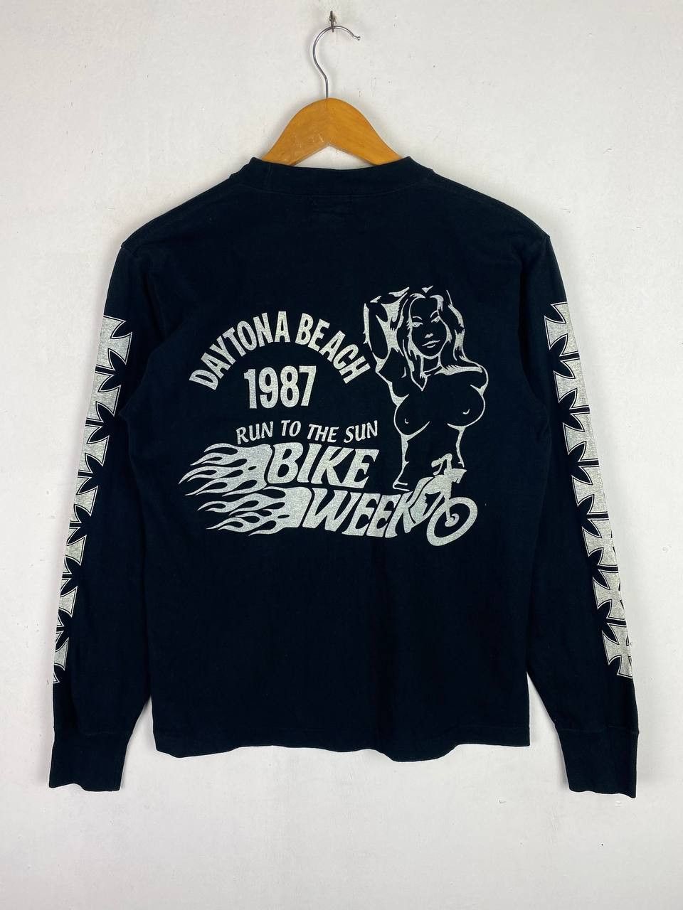Avant Garde indian motorcycles by toyo enterprise longsleeves tee | Grailed