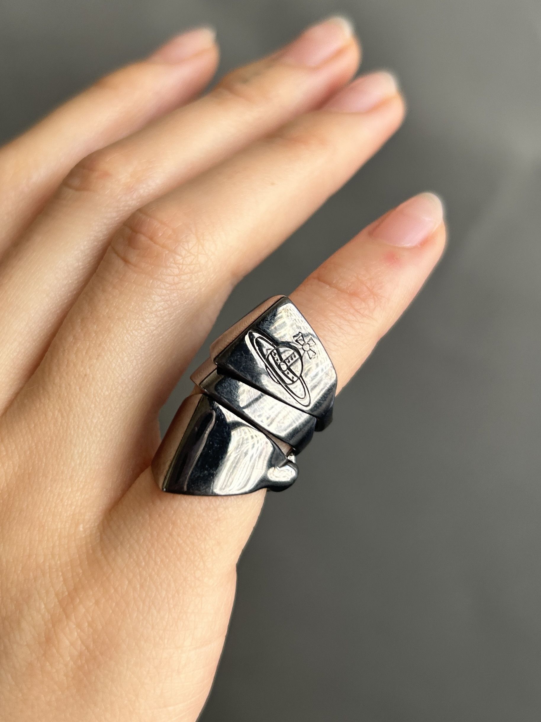 Vivienne Westwood Epic Rare Knuckle Duster Ring ! Gunmetal collapse ...
