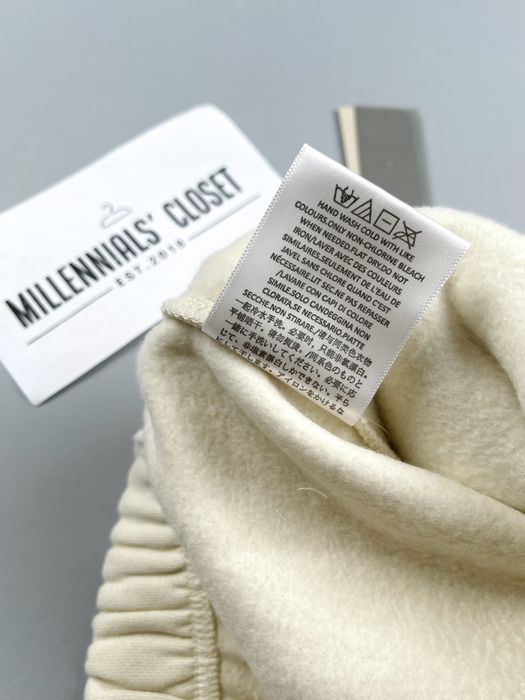 Fear of God Fear of God Essentials Sweatpants Egg Shell FW22 size S ...