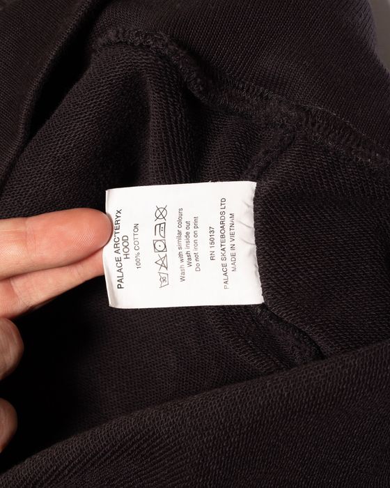 Arc'Teryx Palace x Arcteryx Tri ferg Hoodie Small Black Gold Embroider ... Arc'Teryx Palace x Arcteryx Tri ferg Hoodie Small Black Gold Embroider ...