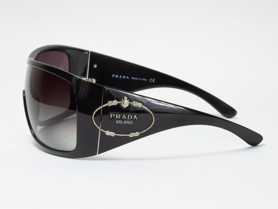 Prada Y2K PRADA MASK BIG LOGO SUNGLASSES | Grailed