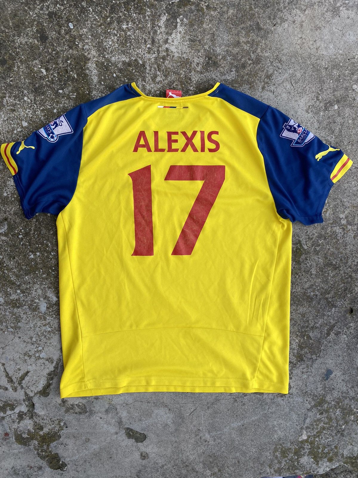 Puma ARSENAL FC ALEXIS SANCHEZ 17 PREMIER LEAGUE FOOTBALL JERSEY | Grailed