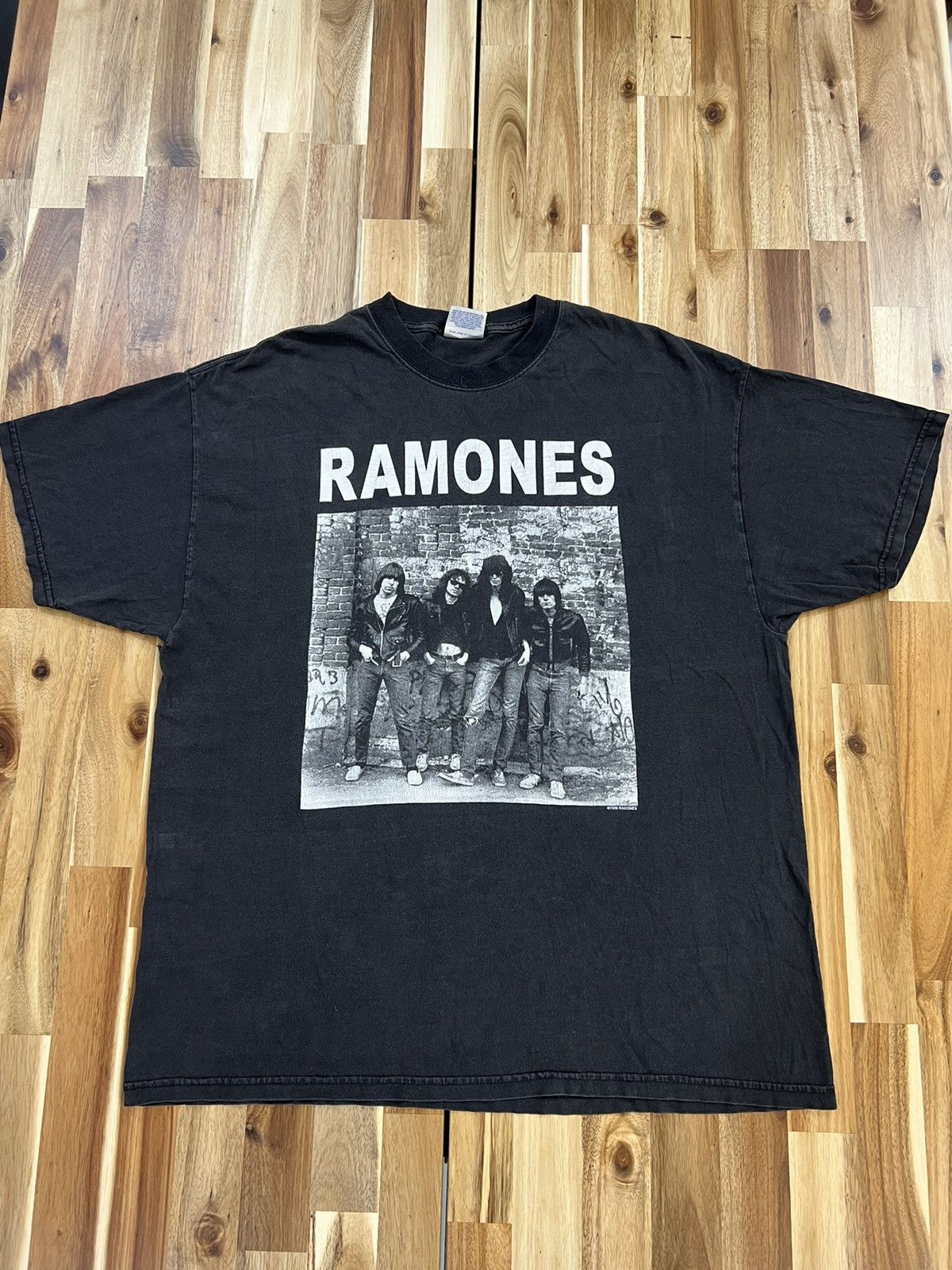 Band Tees × Rock T Shirt × Vintage Vintage 90’s Distressed Ramones Punk ...
