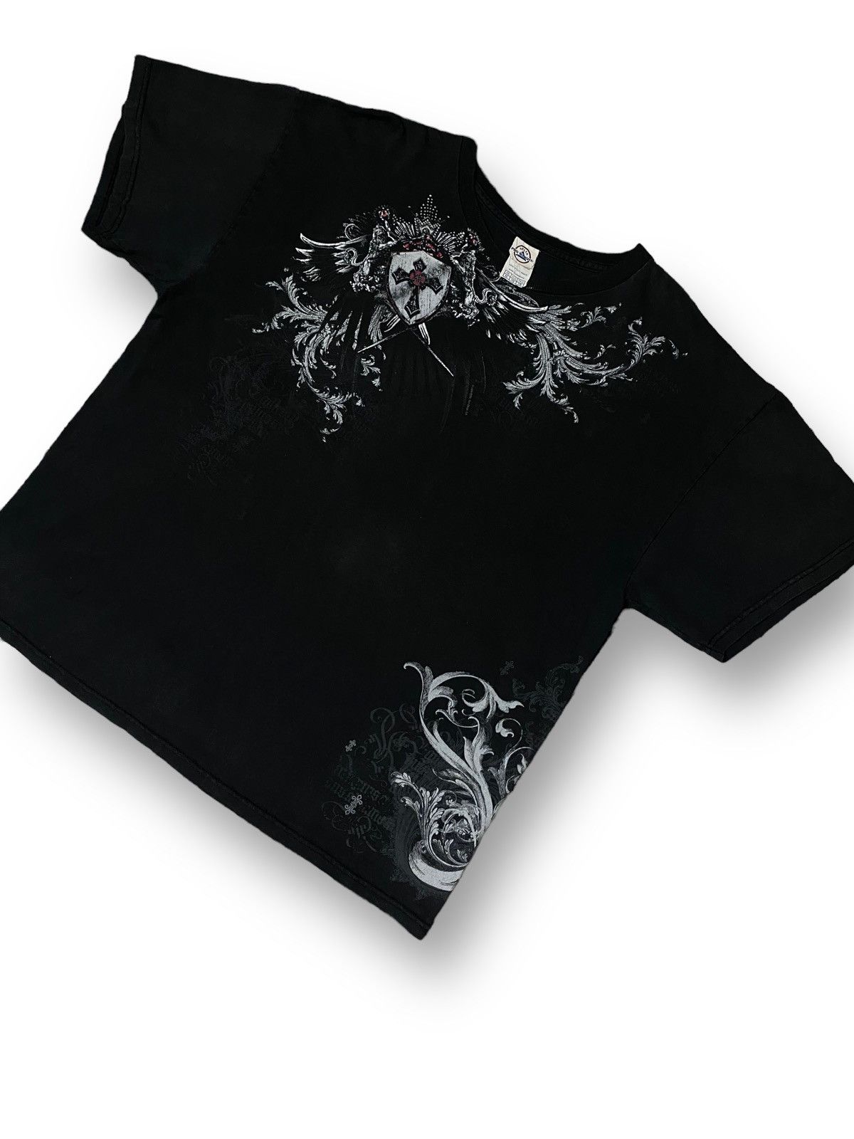 20471120 × Affliction × Avant Garde DELTA TEE ART CROSS AFFLICTION WITH ...