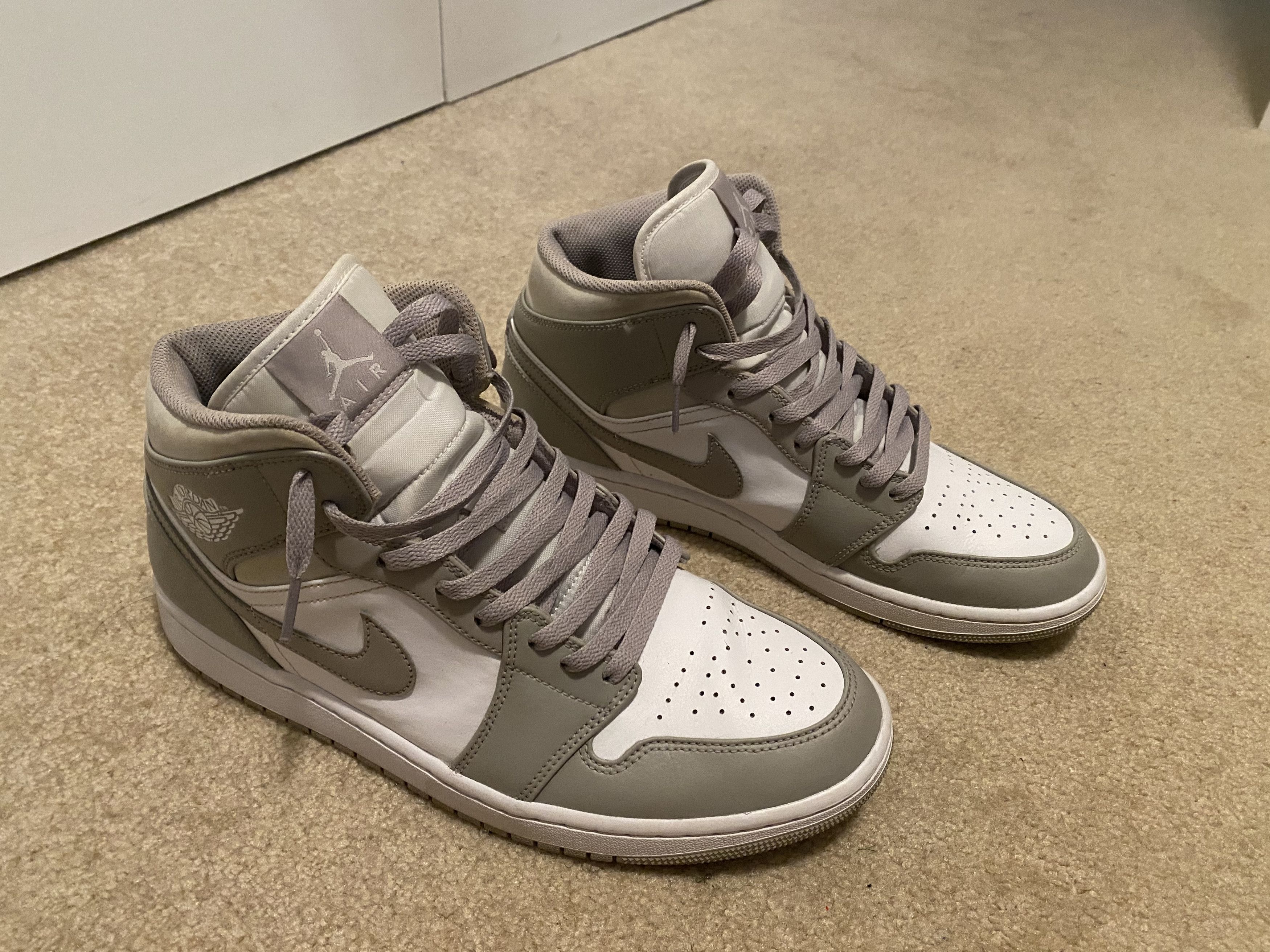 Jordan Brand × Nike Jordan 1 mid college grey | Grailed