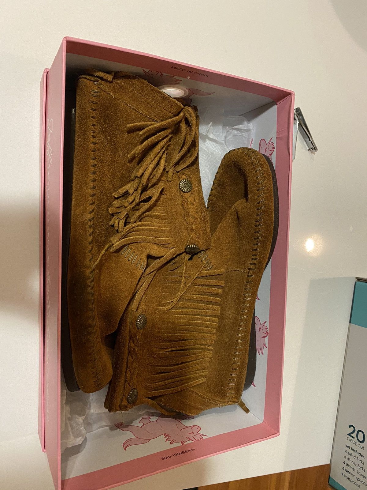 Minnetonka minnetonka moccasins | Grailed