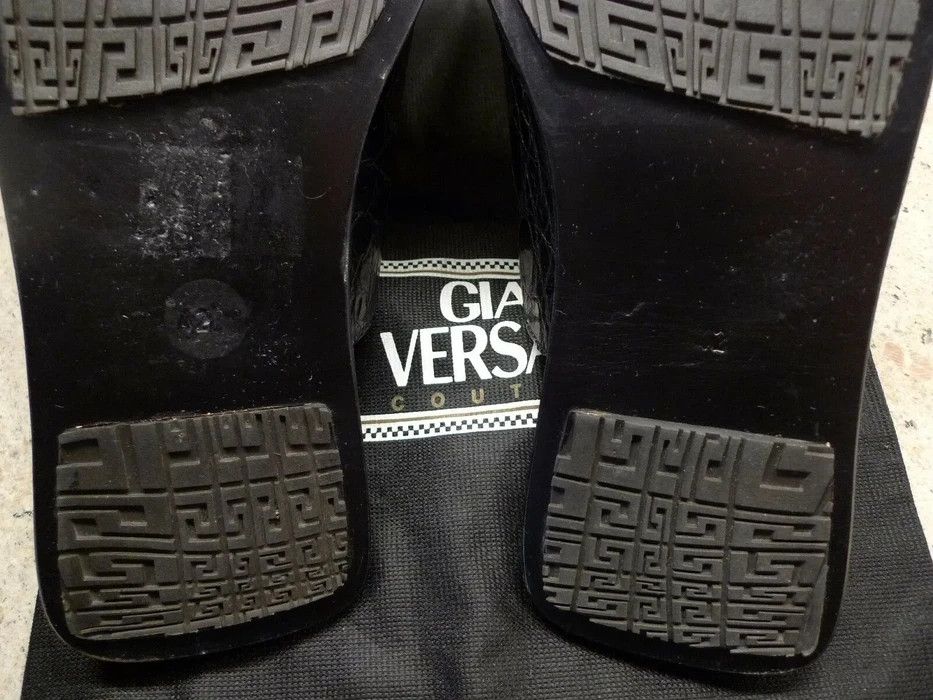 Versace GIANNI VERSACE VINTAGE 1990s CROCODYLUS RARE SANDALS ITALY ...