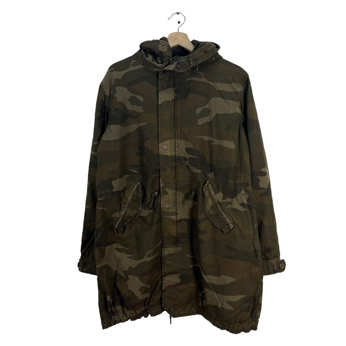 Military × Vintage VINTAGE CAMO PARKA FISH TAIL JACKET MILITARY WEAR ...