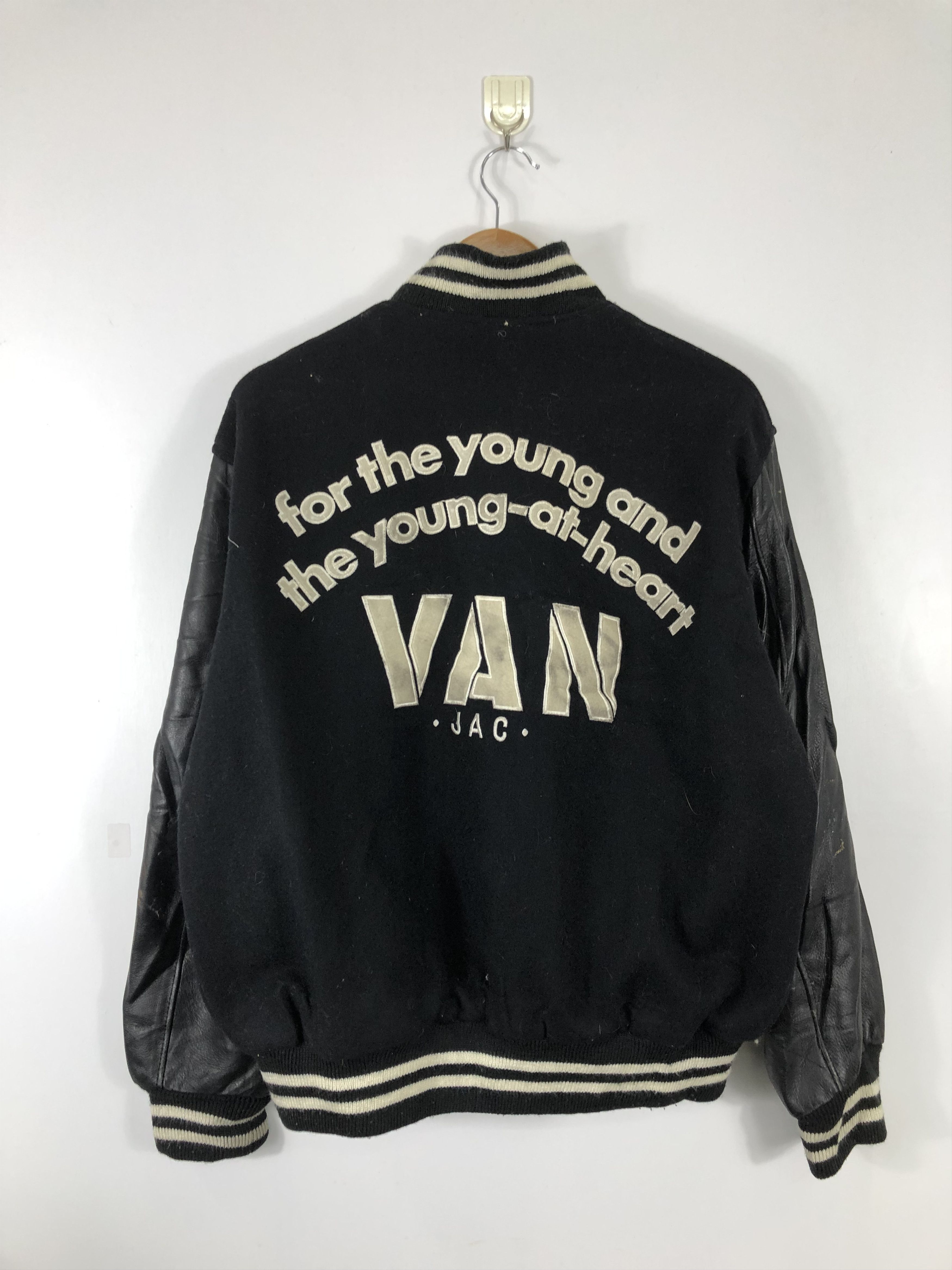 Van × Varsity Jacket × Vintage Vintage 90s Varsity Van Jac Sleeve ...