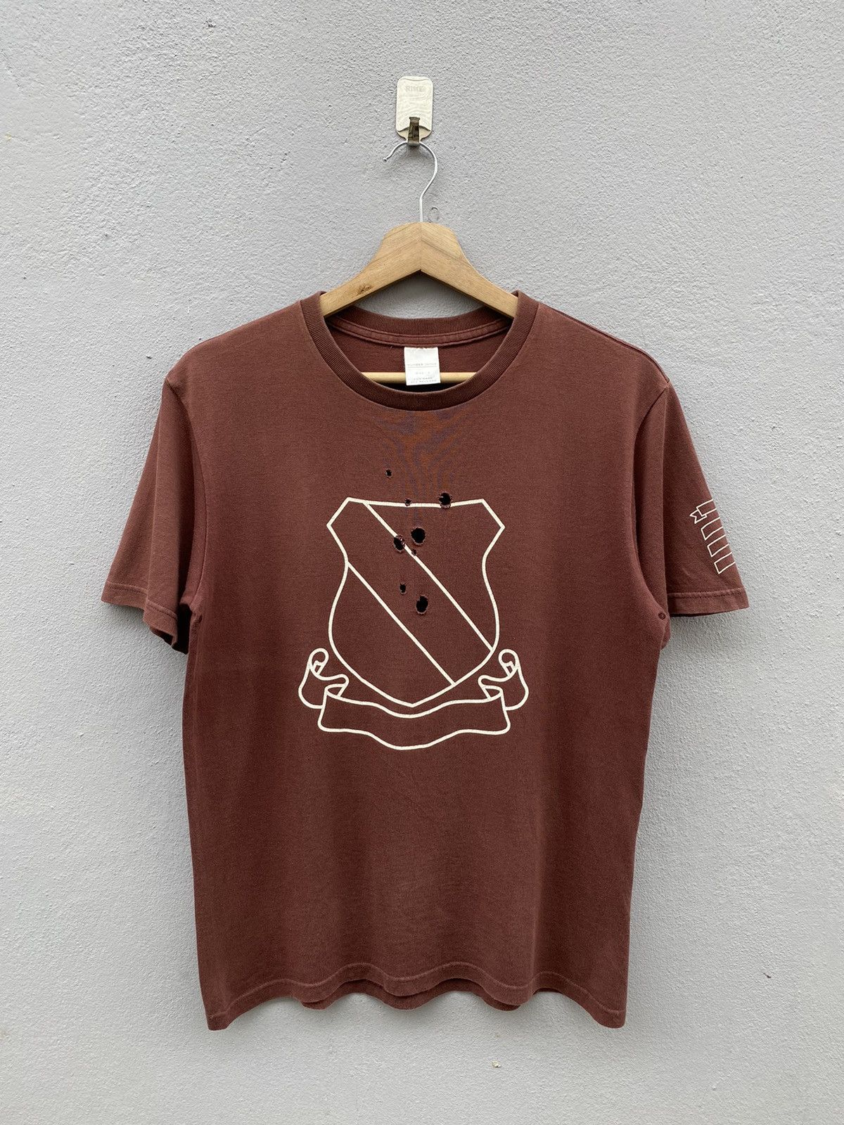 Number (N)ine 🤎A/W2001 Number (N)ine Shield Crest | Grailed