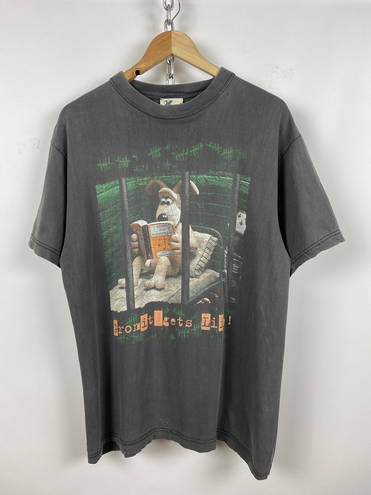 Cartoon Network × Vintage 1989 Vintage Wallace & Gromit Gets Life Faded ...