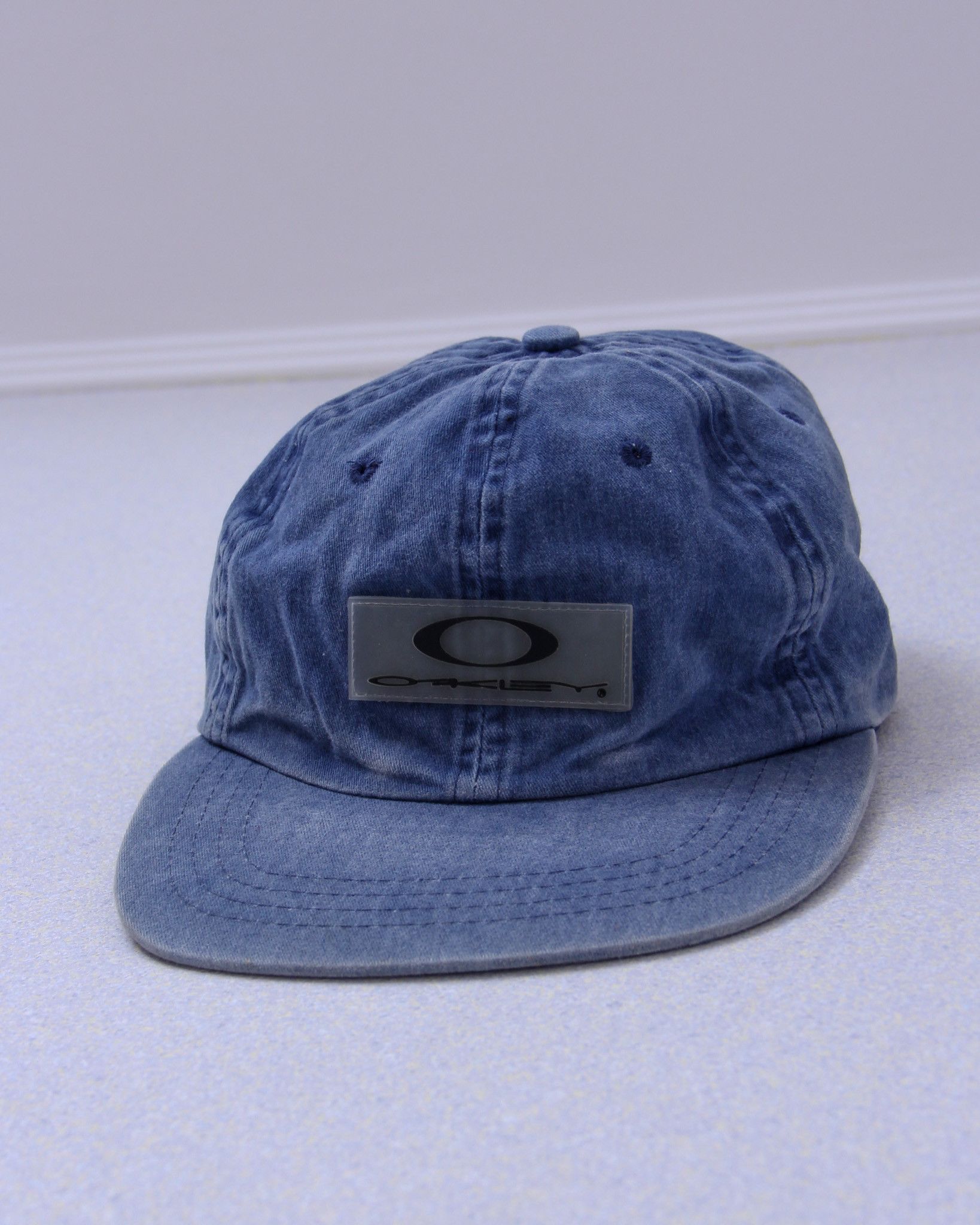 Oakley × Vintage Vintage Oakley Blue Cap Logo | Grailed