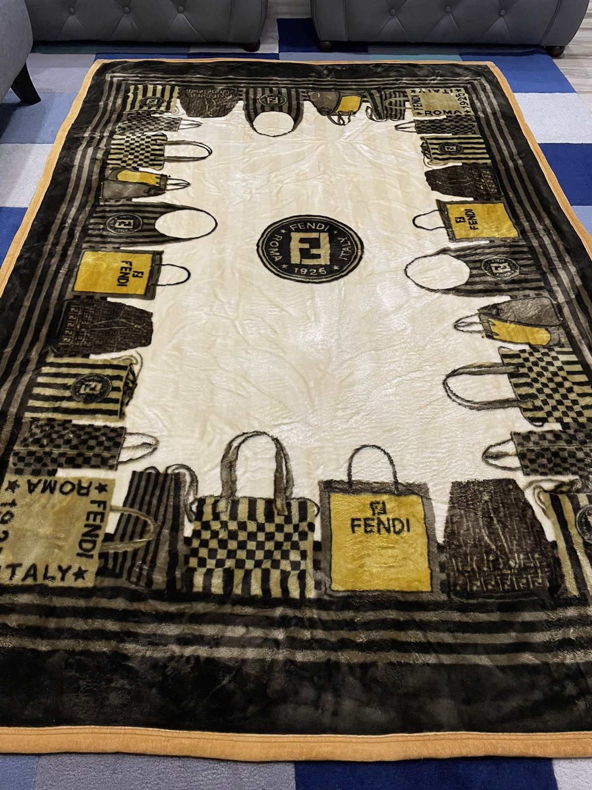 Fendi VERY RARE 🔥Vtg FENDI Monogram Acrylic Blanket/ Throw | Grailed