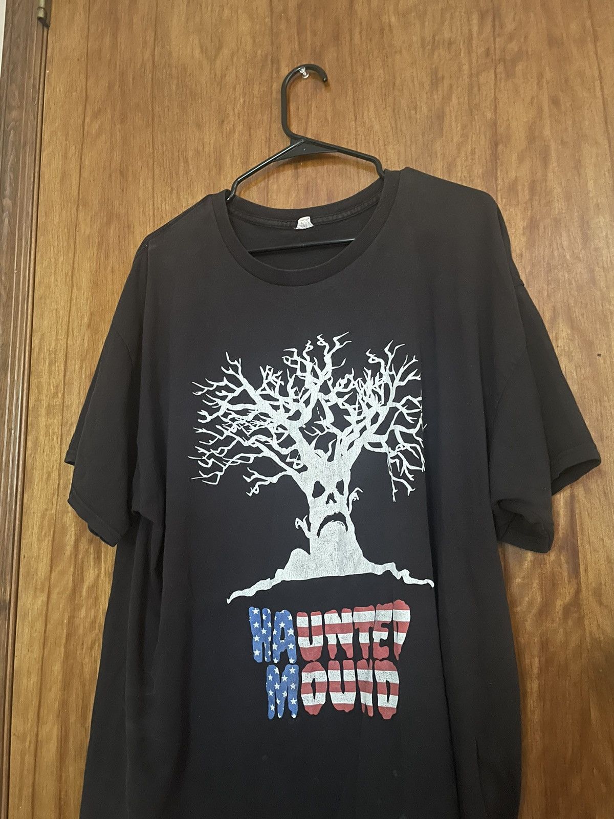 True Religion Haunted Mound - USA Flag t Harold logo on front size xxl ...