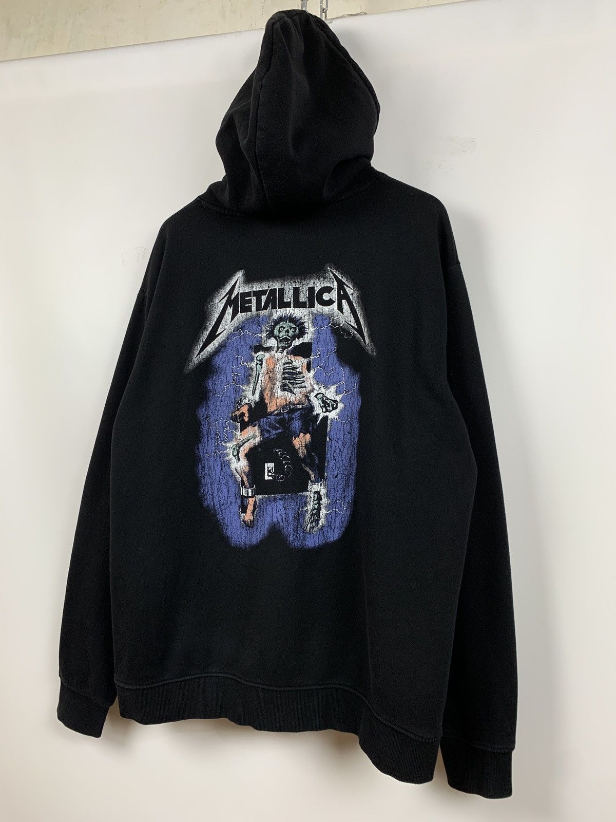 Band Tees × Metallica Metallica x H&M Ride The Lightning Black Hoodie ...