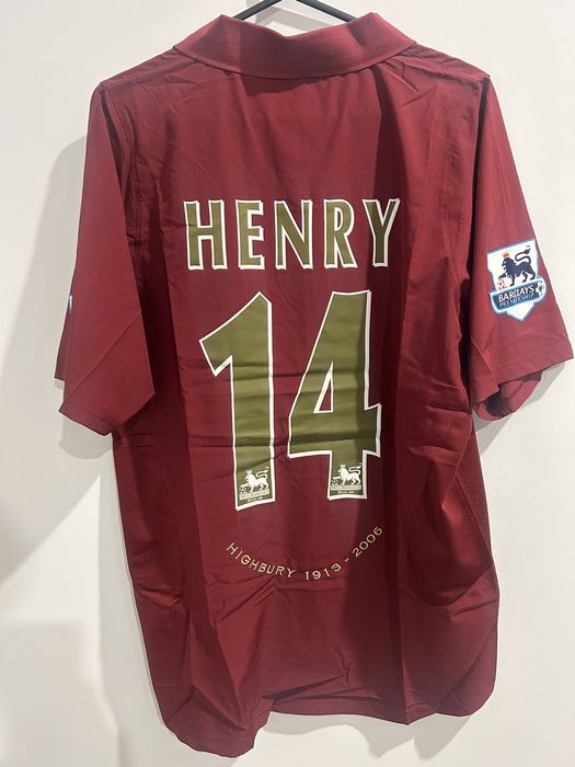 Nike Iconic arsenal highbury kit | Grailed