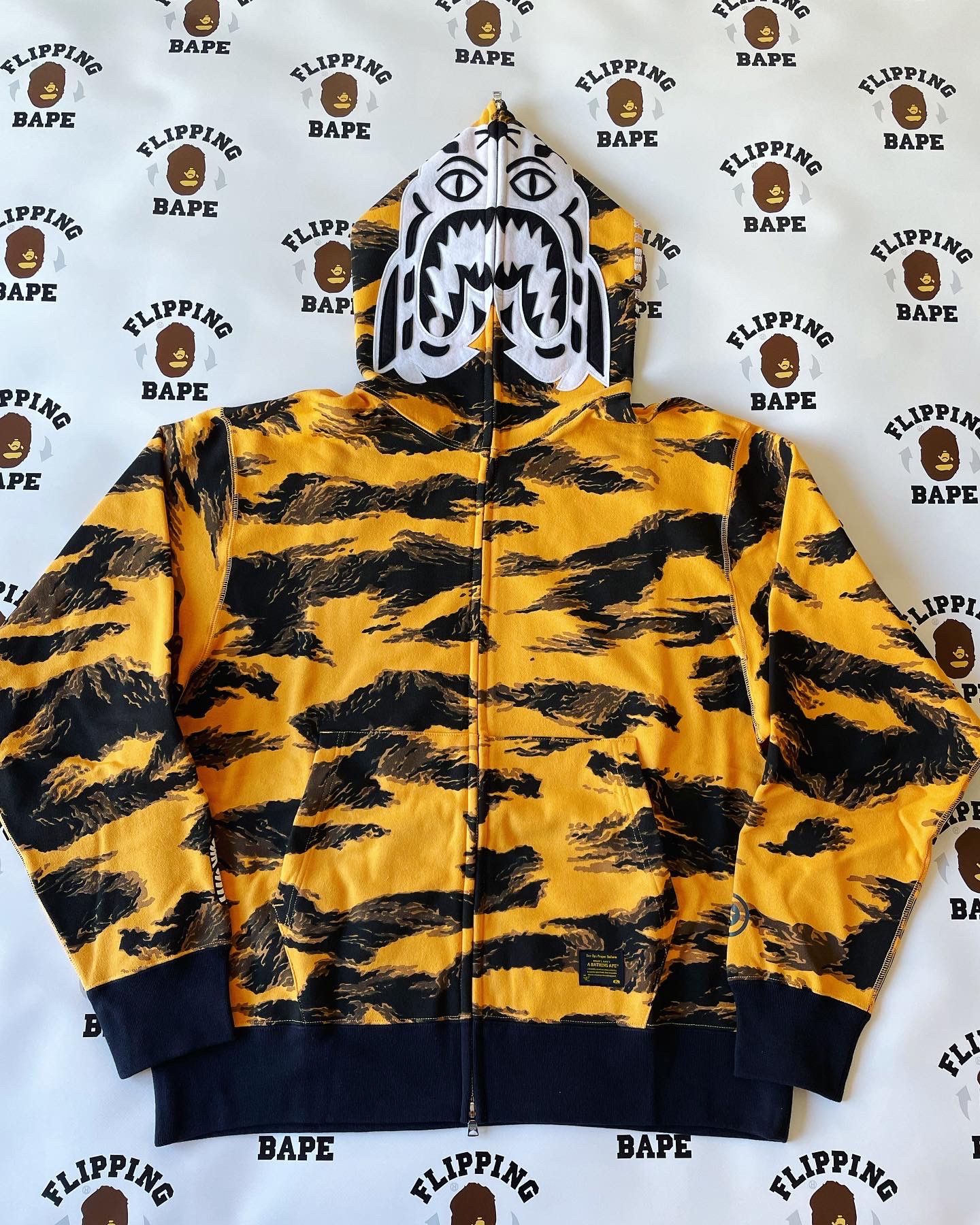 Bape BAPE TIGER CAMO TIGER RELAXED FIT FULL ZIP HOODIE | Grailed