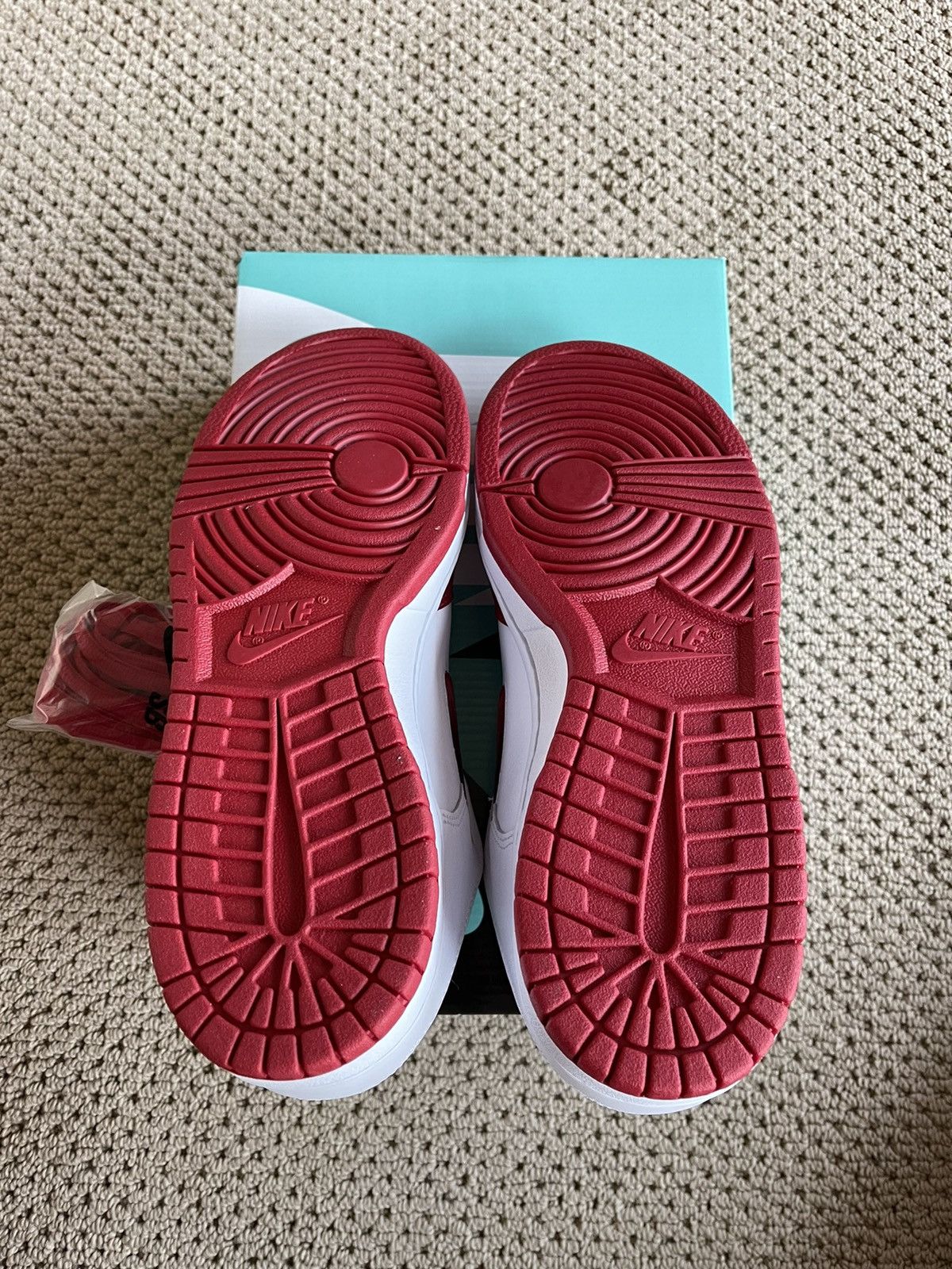 Supreme NIKE SB DUNK LOW OG QS x Supreme “Jewel Swoosh Red” | Grailed