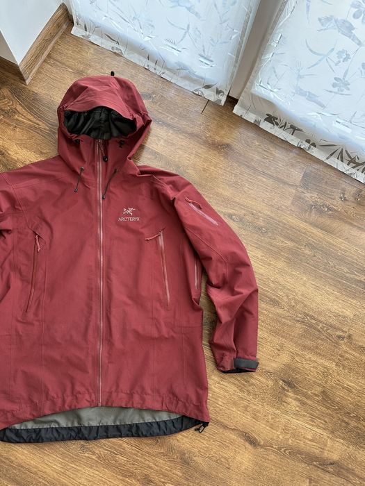Arc'Teryx ARC'TERYX THETA AR RED PRO SHELL JACKET | Grailed