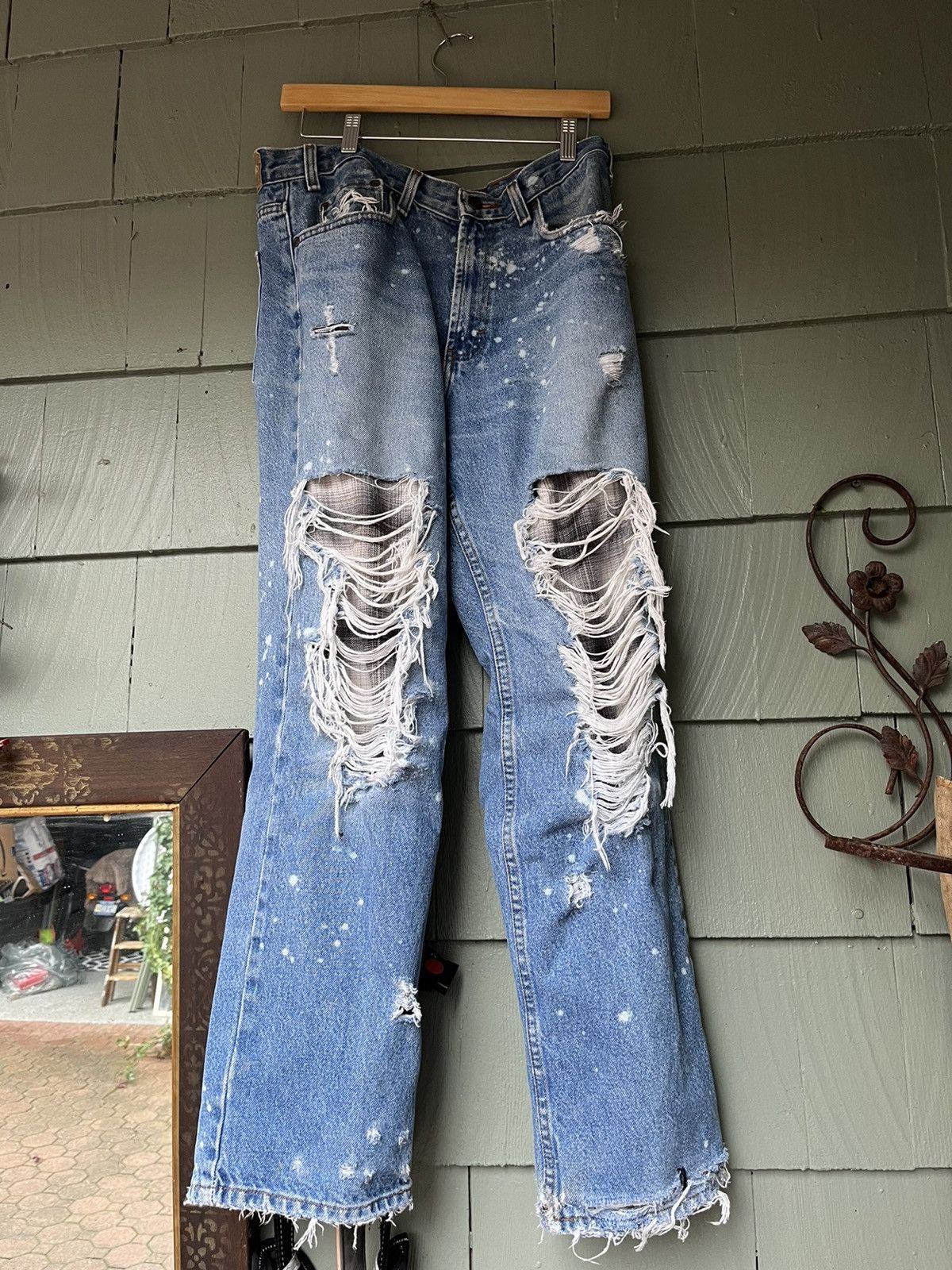 Levi's × Streetwear × Vintage Vintage 90s Knee Ripped Jeans “Kurt ...