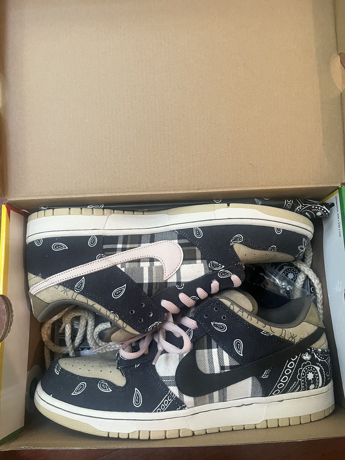 Nike × Streetwear × Travis Scott Nike x Travis Scott SB Dunk Low ...