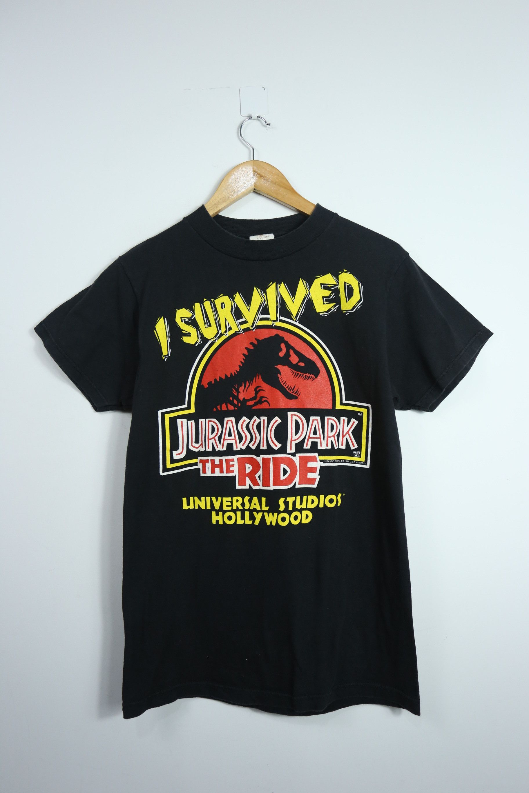 Vintage GTMC008 Vtg. 90s Universal Studio Jurassic Park (Baby tees ...