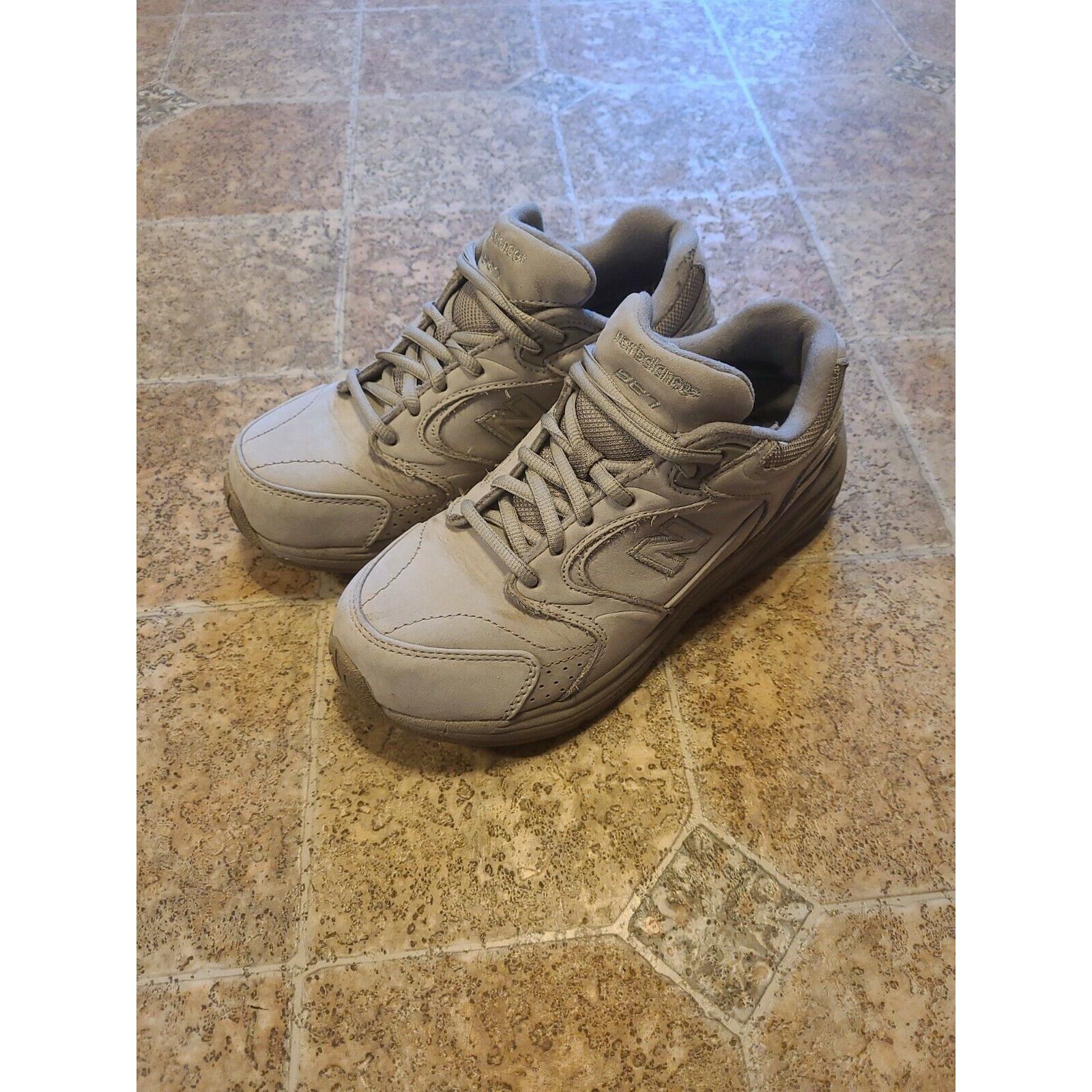 New Balance New Balance 927 Beige Walking Shoes Rollbar Durance WW927TN ...