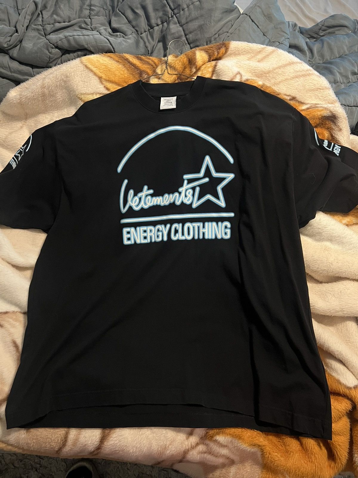 Vetements Vetements “Energy Clothing” T-Shirt | Grailed