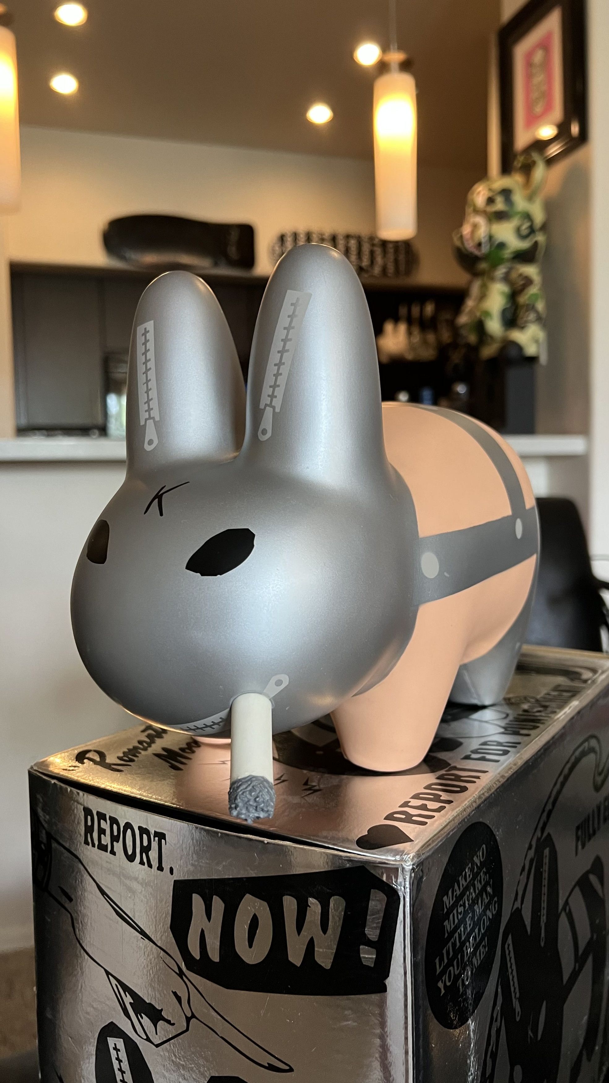 Kid Robot *RARE SILVER* FRANK KOZIK KIDROBOT SMORKIN LABBIT 10" CIRCA ...