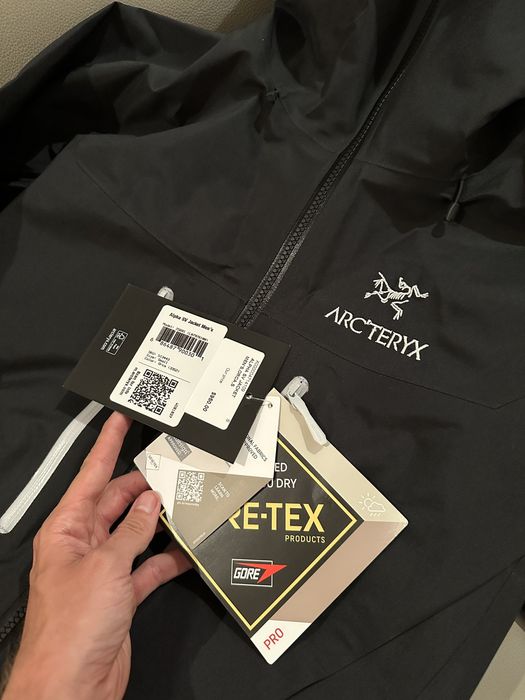 Arc'Teryx Arcteryx Alpha SV Orca BNWT jacket | Grailed