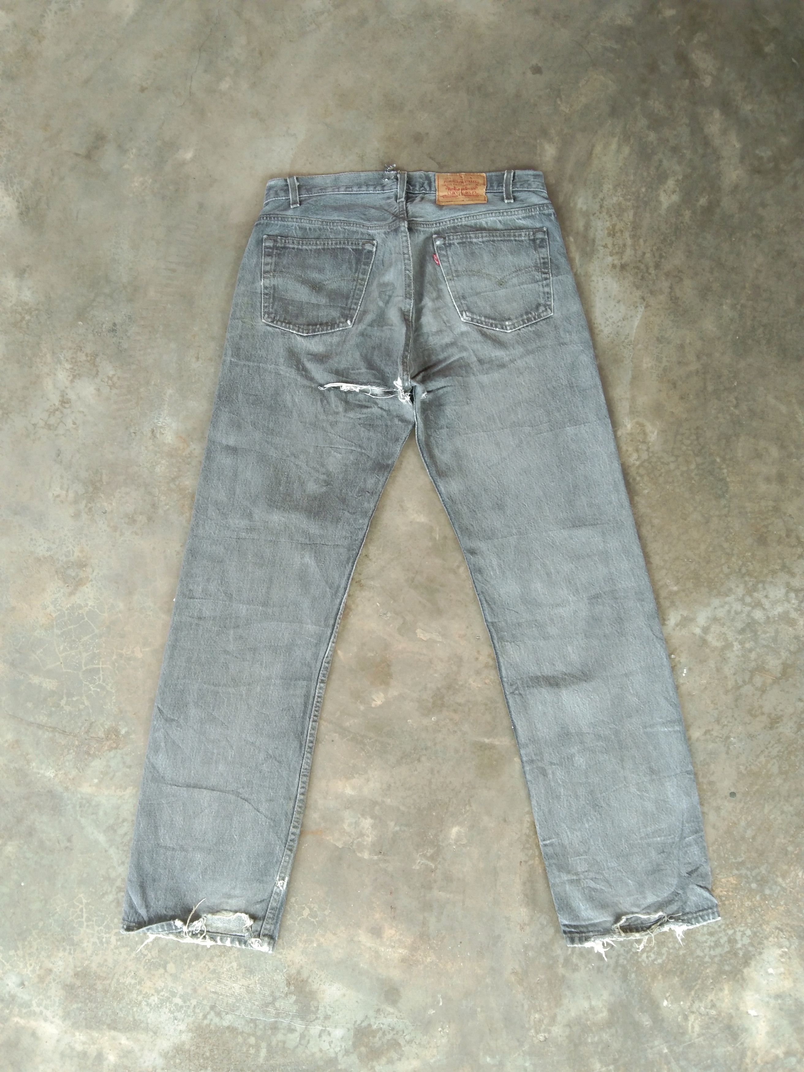 Levi's × Streetwear × Vintage 90s Vintage Levi's 501 Grey Made In USA Distressed Jeans | Grailed
