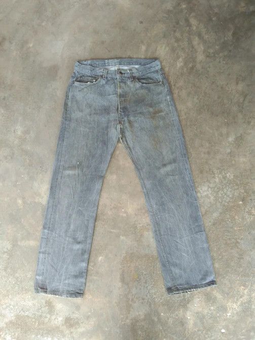 Levi's × Streetwear × Vintage 80s Vintage Levi's 501 Grey Made In USA Distressed Jeans | Grailed
