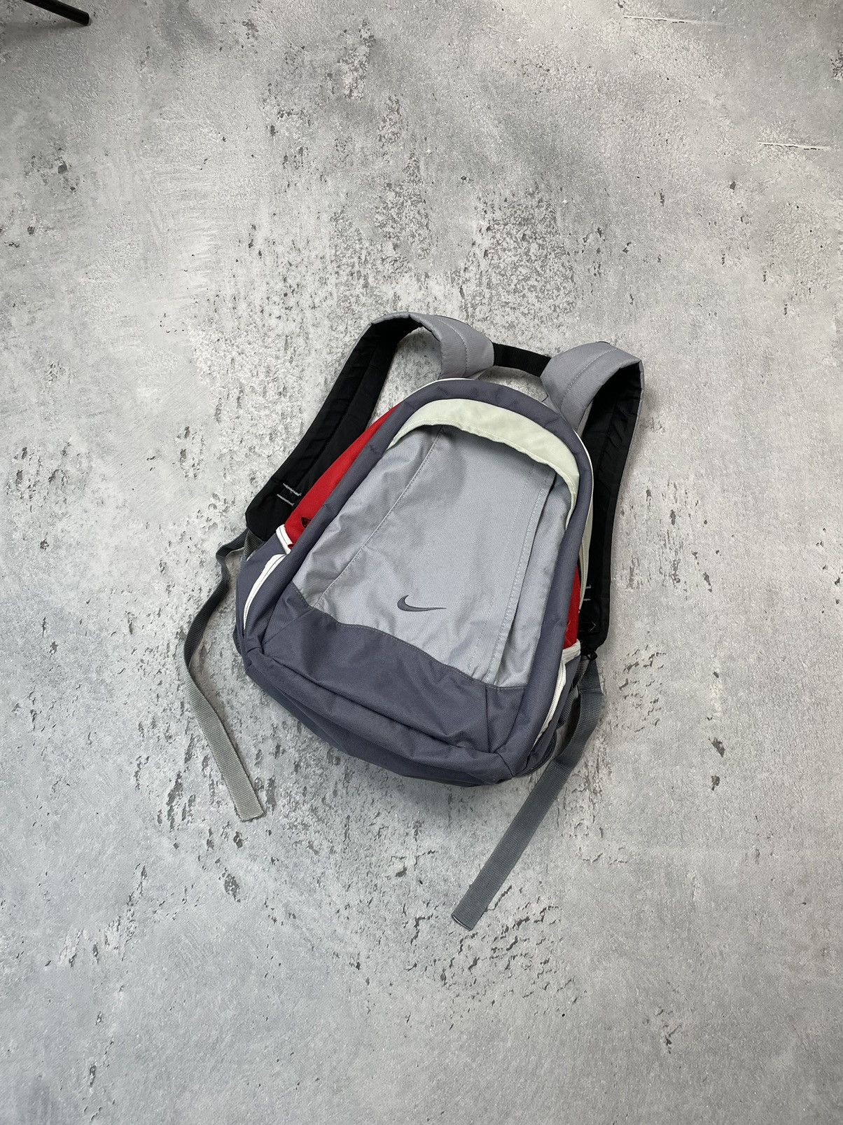 Nike Nike Vintage Y2k Grey Bag Pack | Grailed