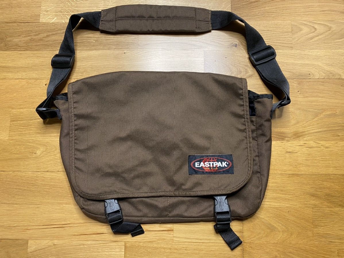 Eastpak Eastpak Delegate Messenger Bag | Grailed