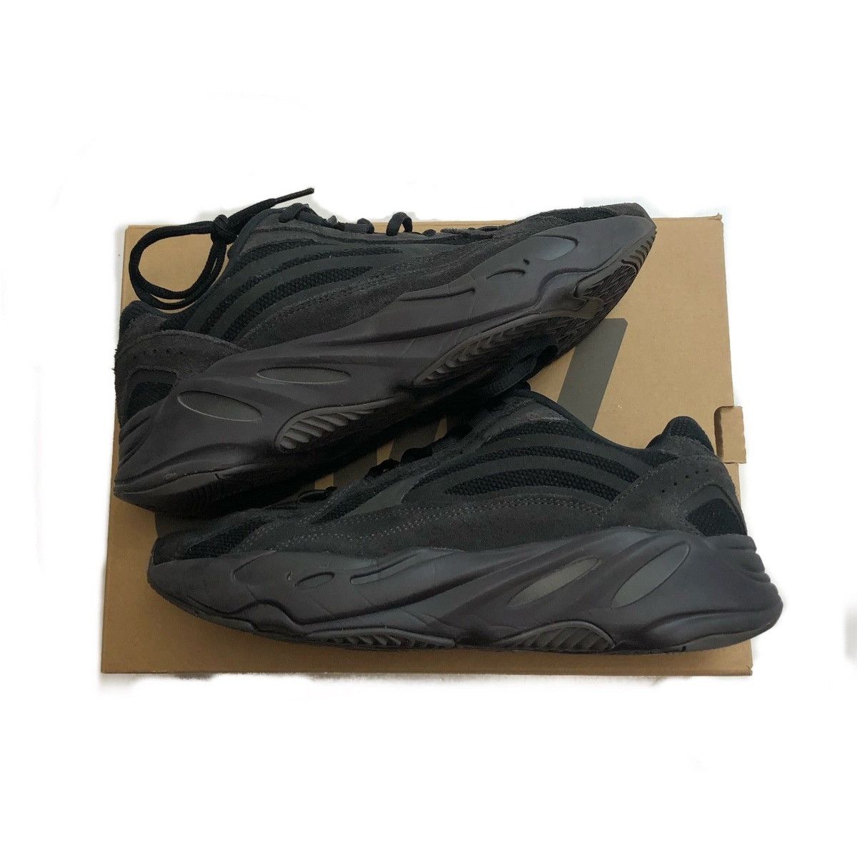 Adidas × Kanye West Yeezy 700 V2 Vanta | Grailed