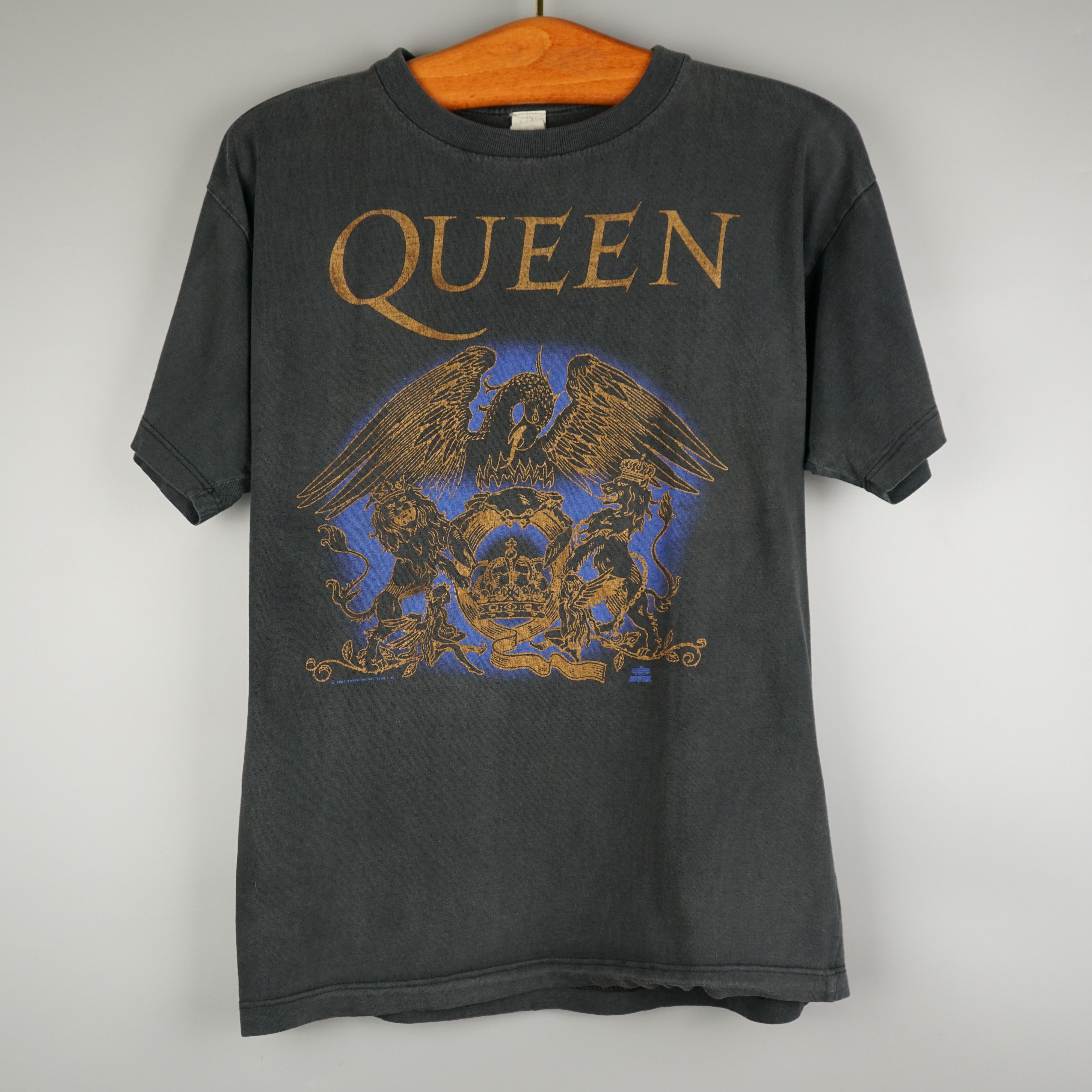 Band Tees × Rock T Shirt × Vintage 1980s Queen t-shirt Bohemian ...