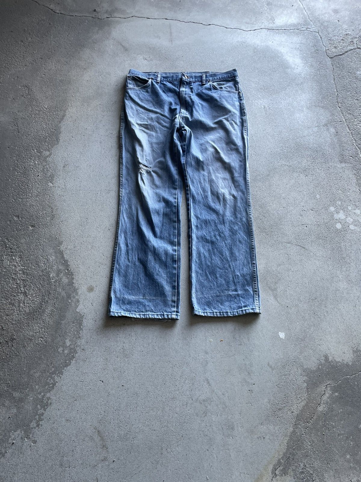 Vintage Vintage Made In USA Wrangler Worn denim jeans | Grailed