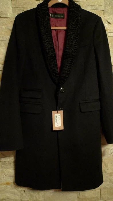 Dsquared2 DSQUARED2 RUNWAY BLACK COAT WITH KARAKUL LAMB COLLAR ITALY ...