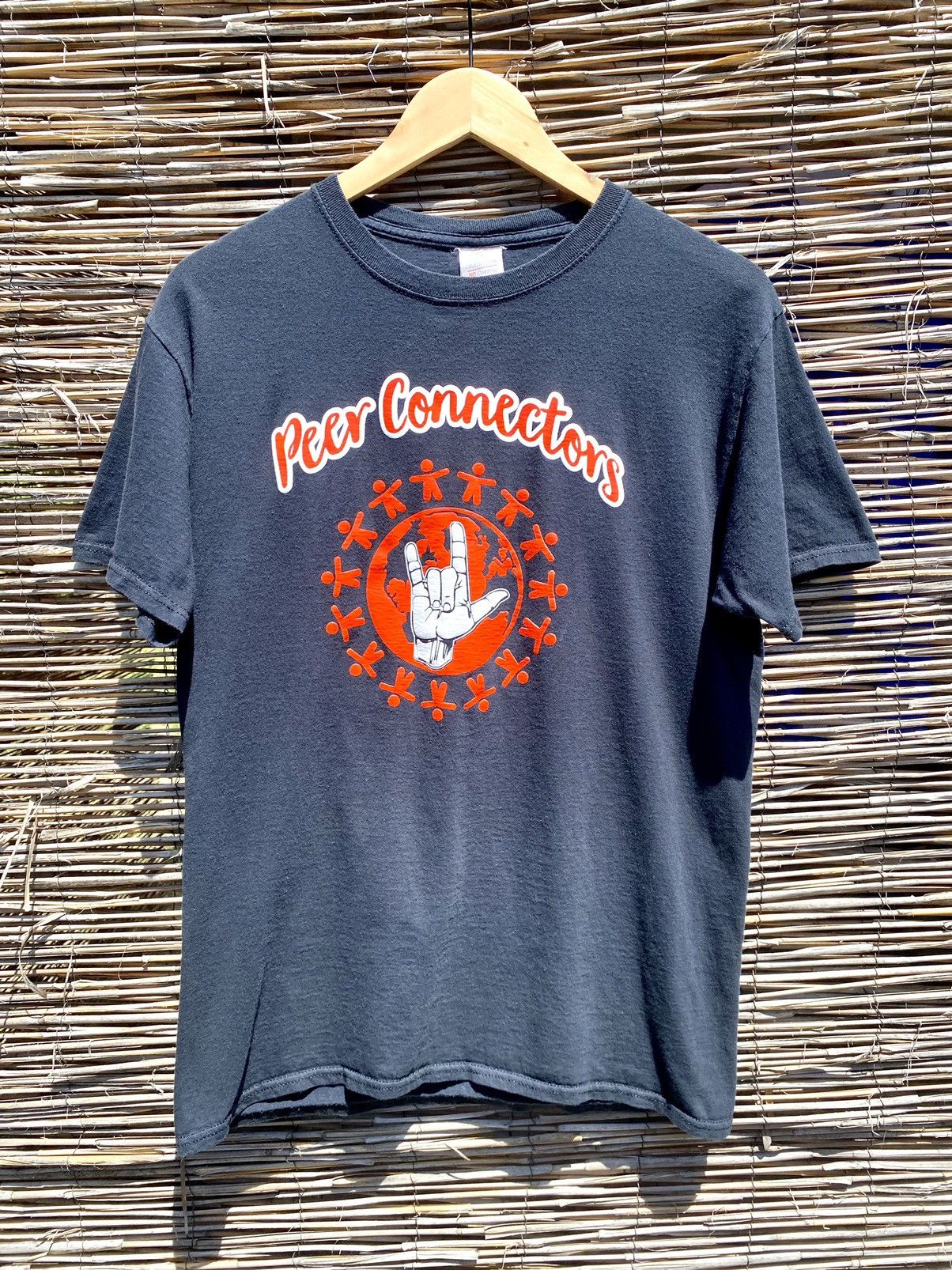 Vintage Faded black peer connectors T-shirt | Grailed