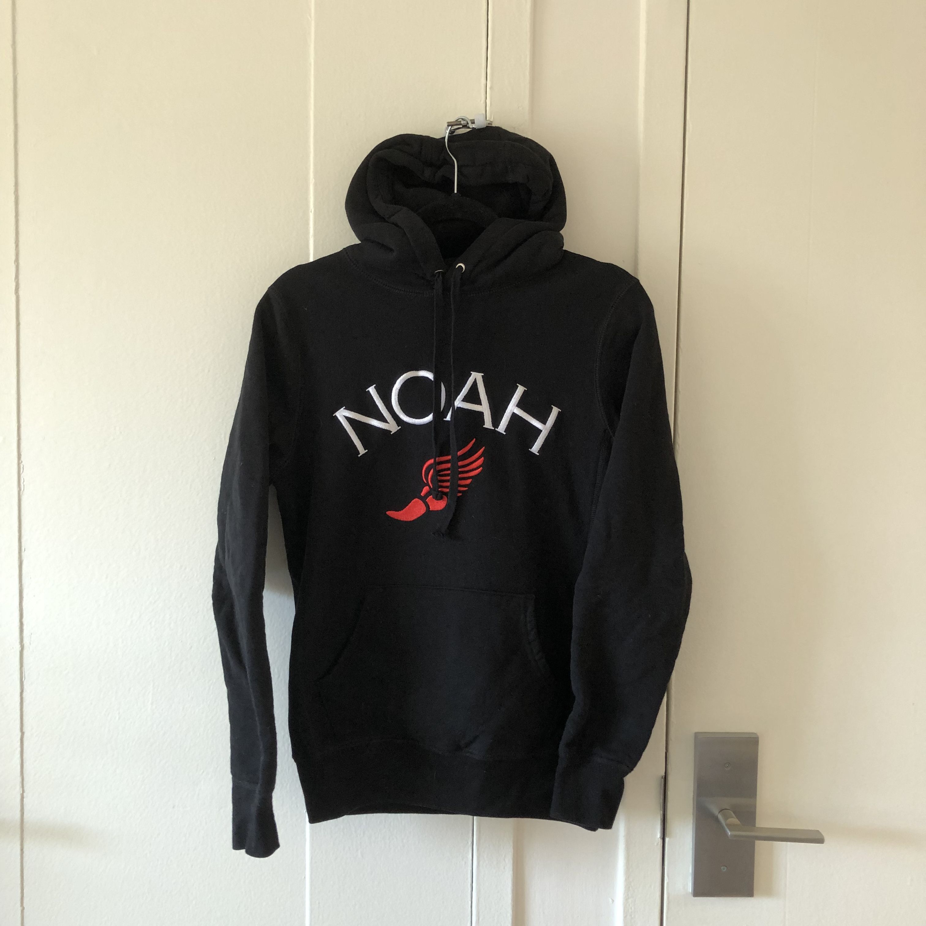 Noah Noah Embroidered Winged Foot Hoodie | Grailed