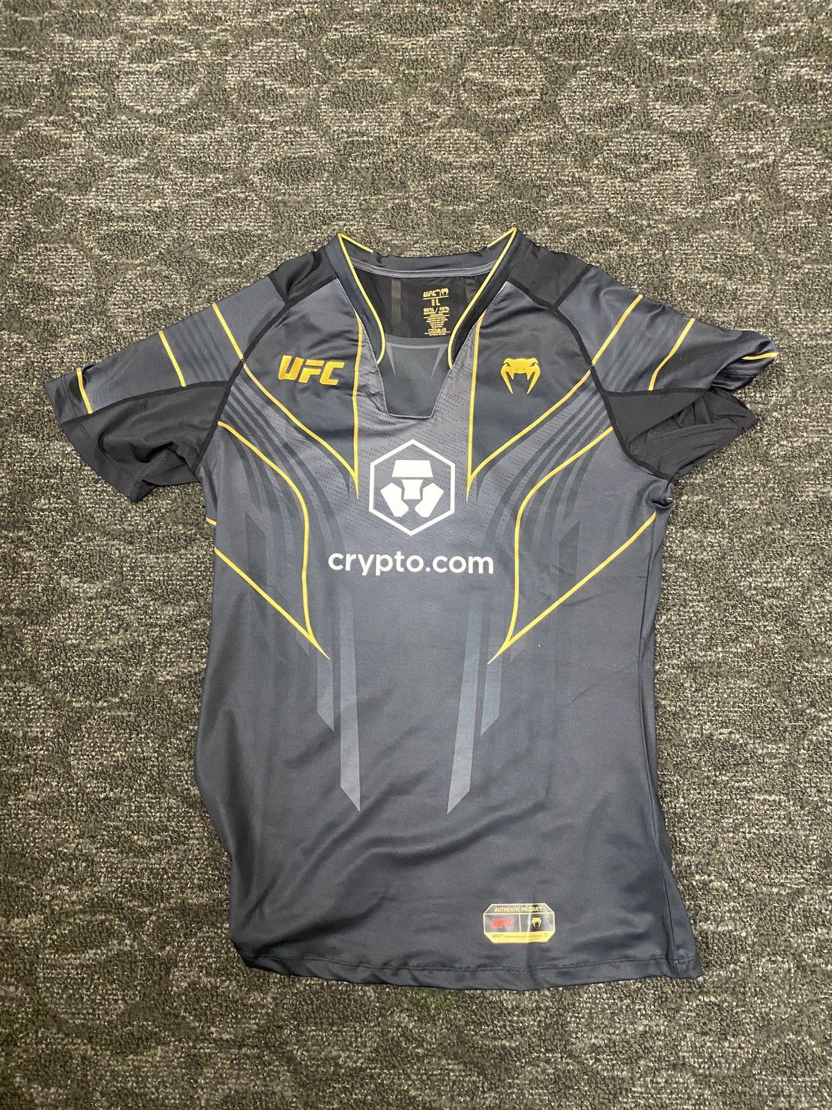 Streetwear × Ufc UFC Venom Fight Kit | Grailed