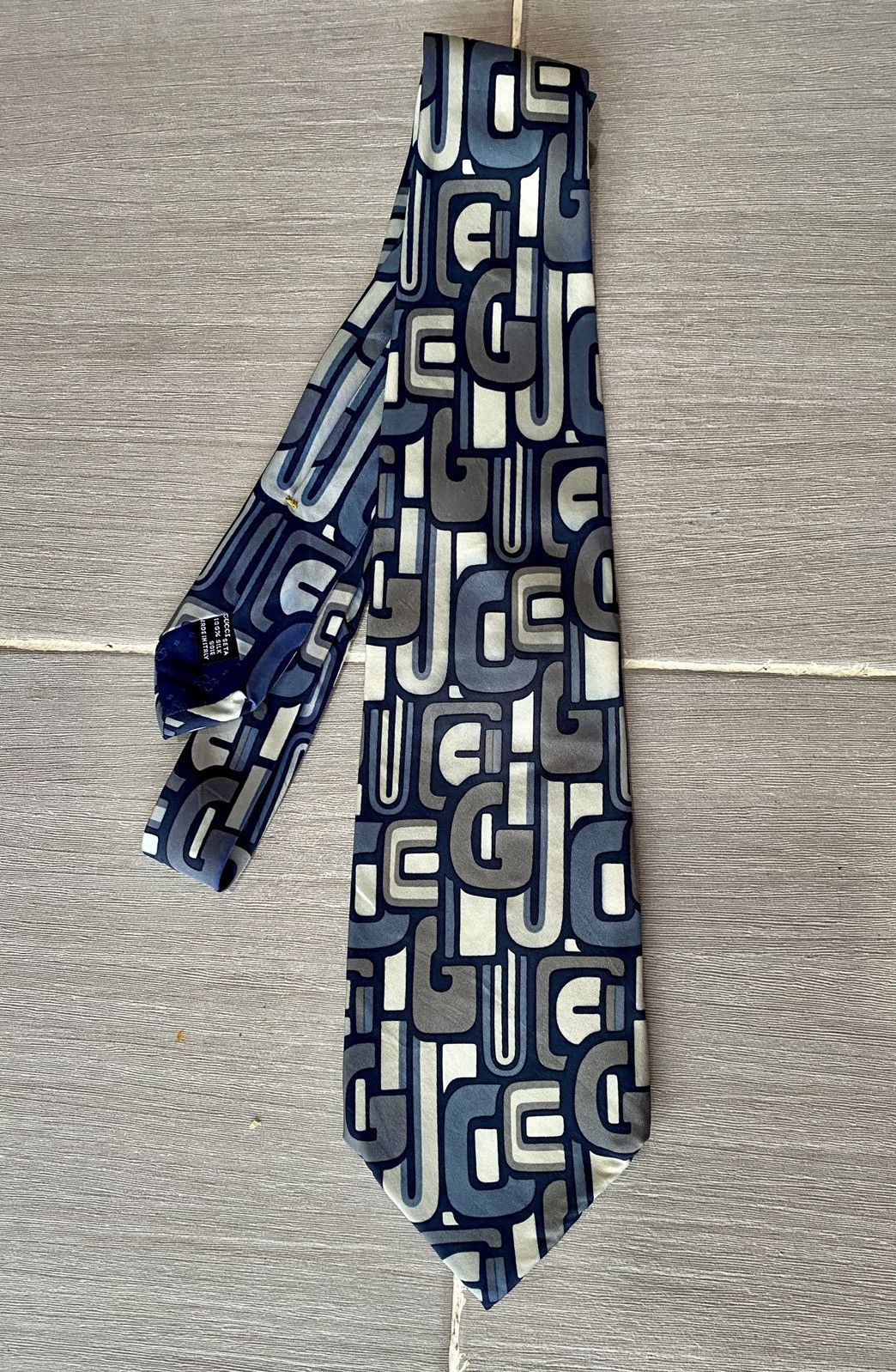 Gucci abstract gucci big tie | Grailed