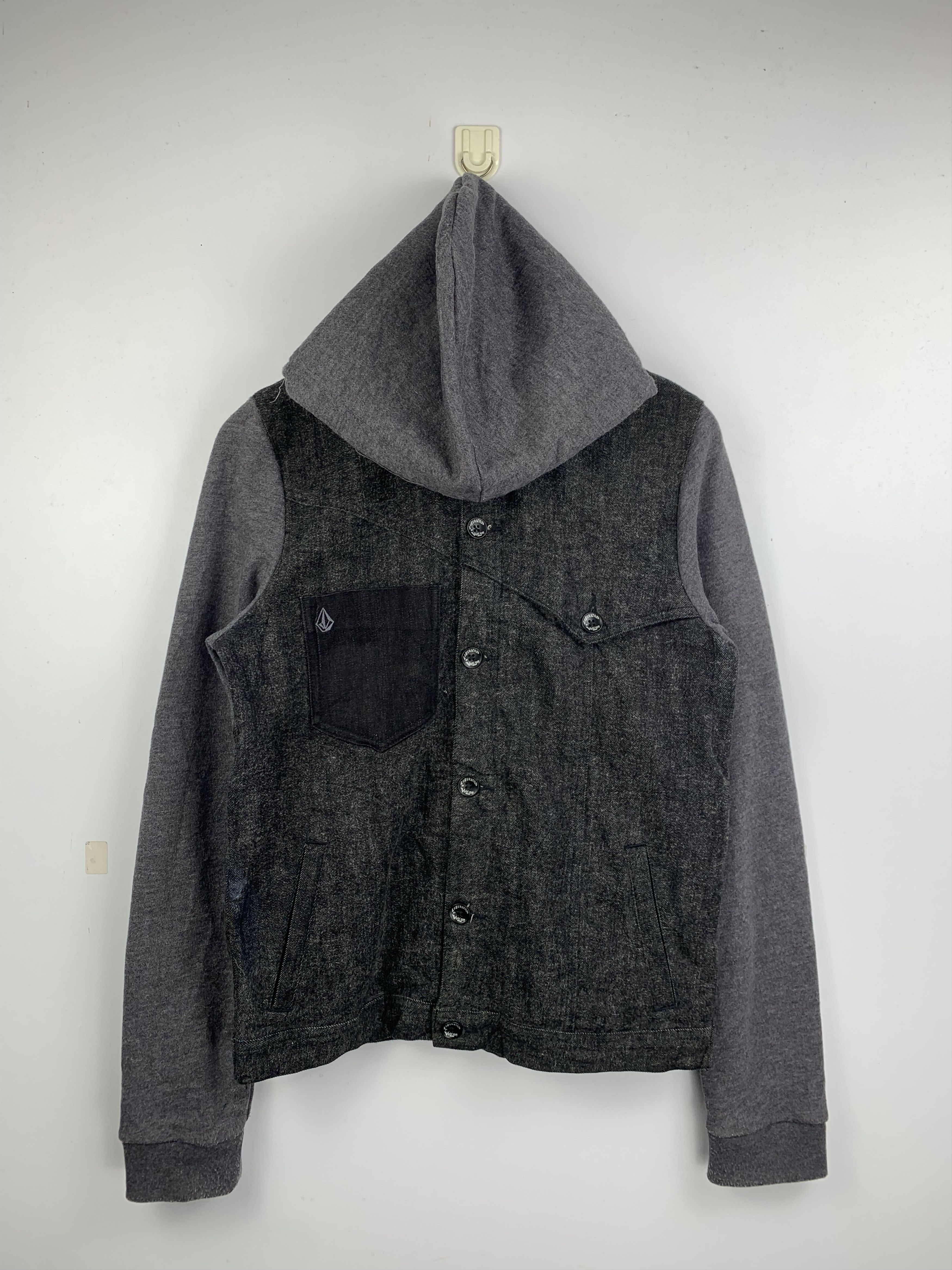 Varsity Jacket × Vintage × Volcom Vintage VOLCOM Hooded Button Up ...